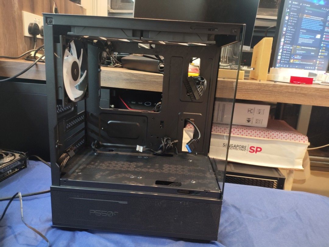 Aftershock Rapid mATX PC Case + Gigabyte 550W PSU, Computers & Tech ...