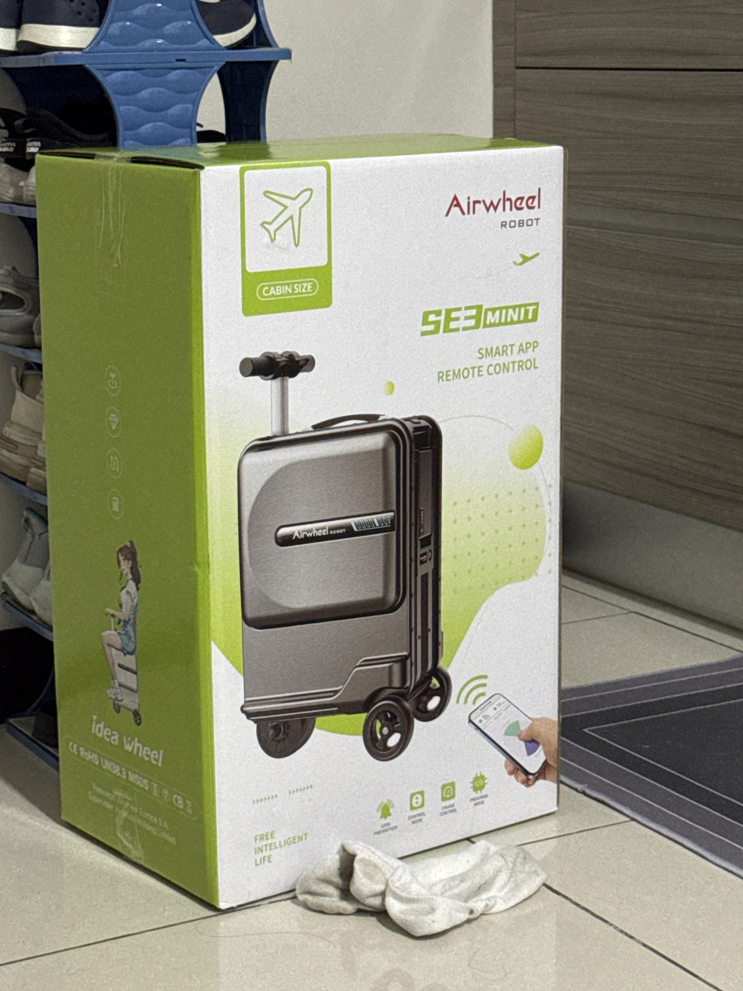 Airwheel SE3 Mini Smart App Remote Control 20 Inch Cabin Size, Hobbies ...