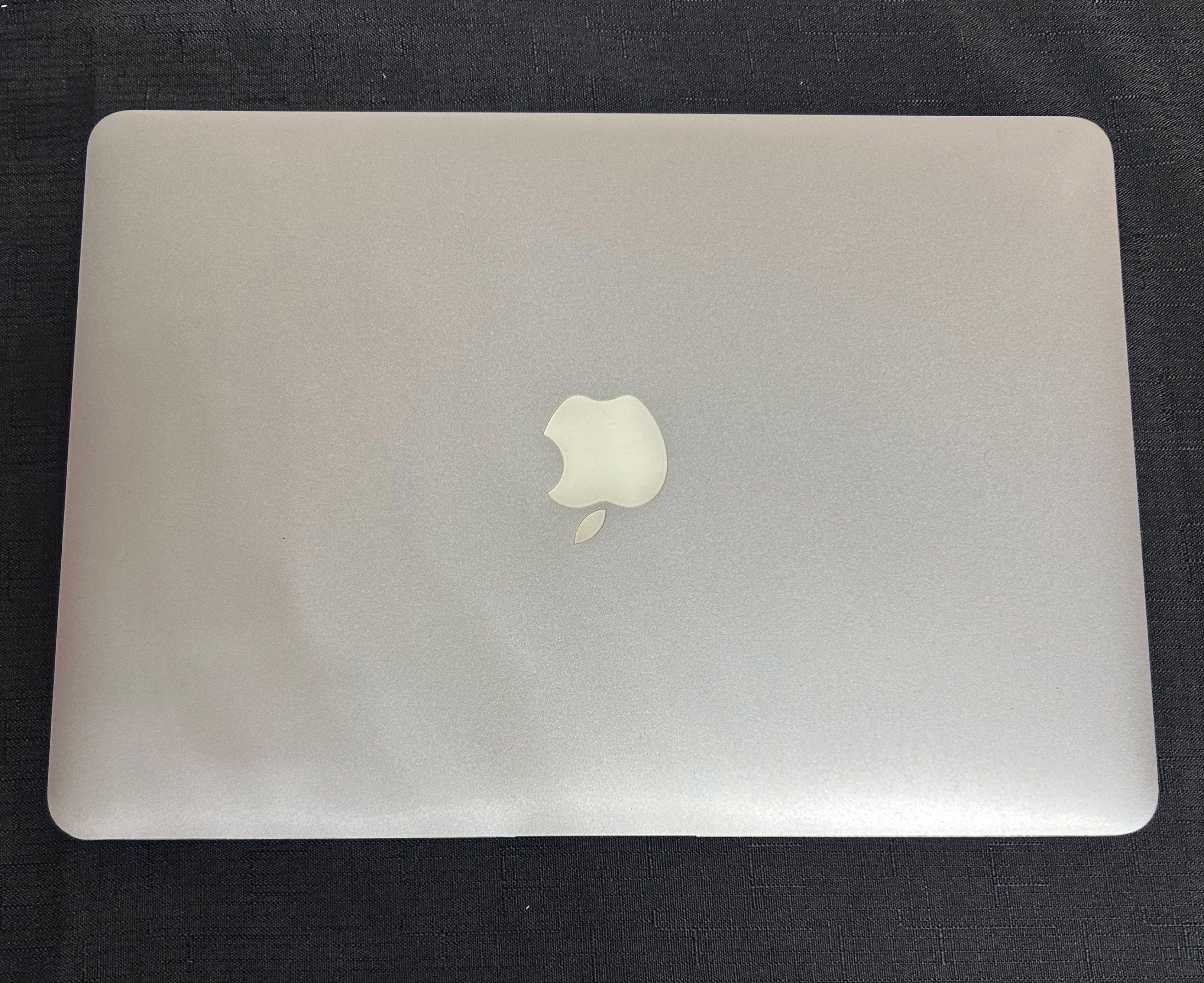 Apple Macbook Air, Computers & Tech, Laptops & Notebooks on Carousell