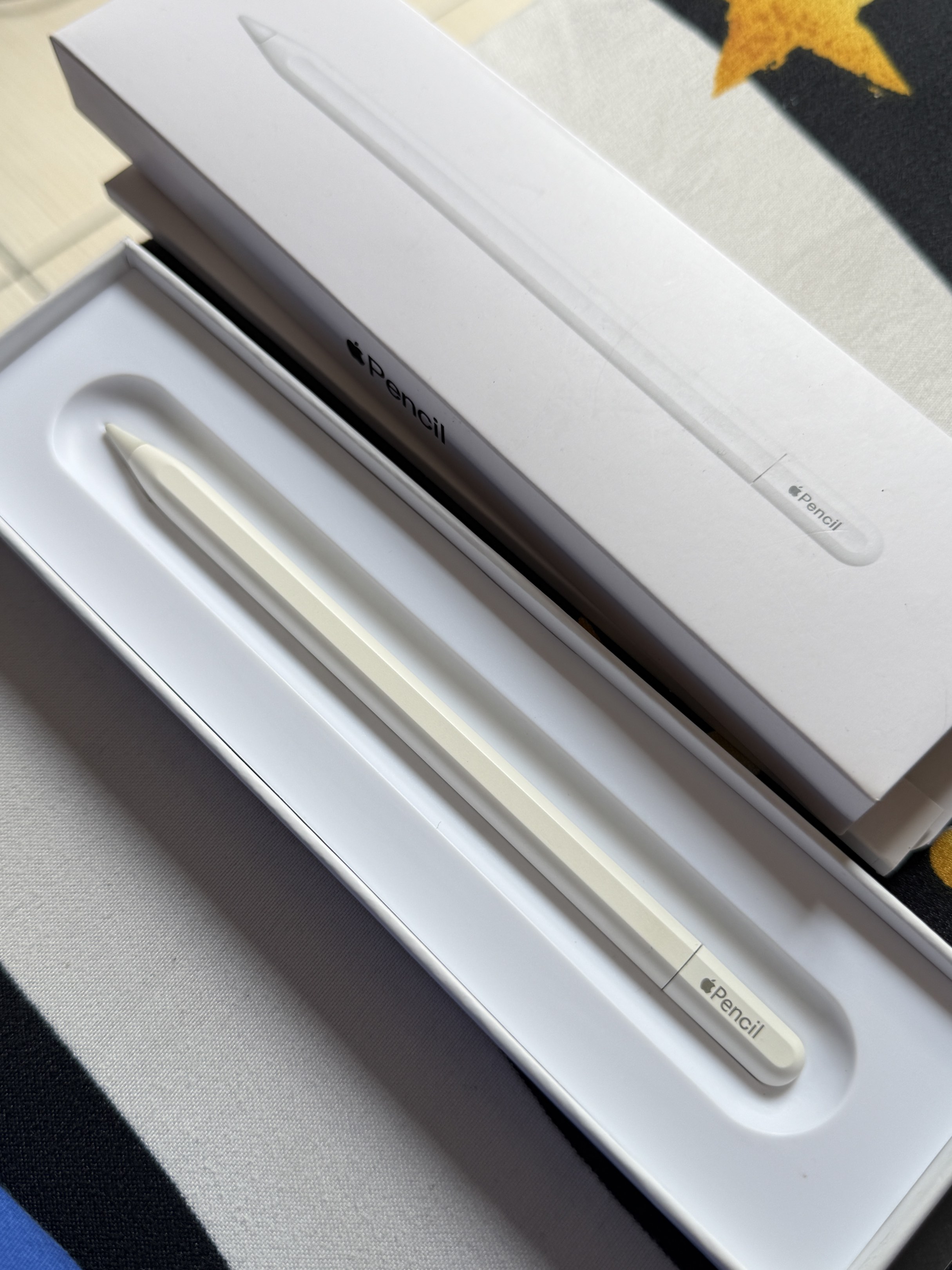 Apple Pencil USB-C, Mobile Phones & Gadgets, Other Gadgets on Carousell