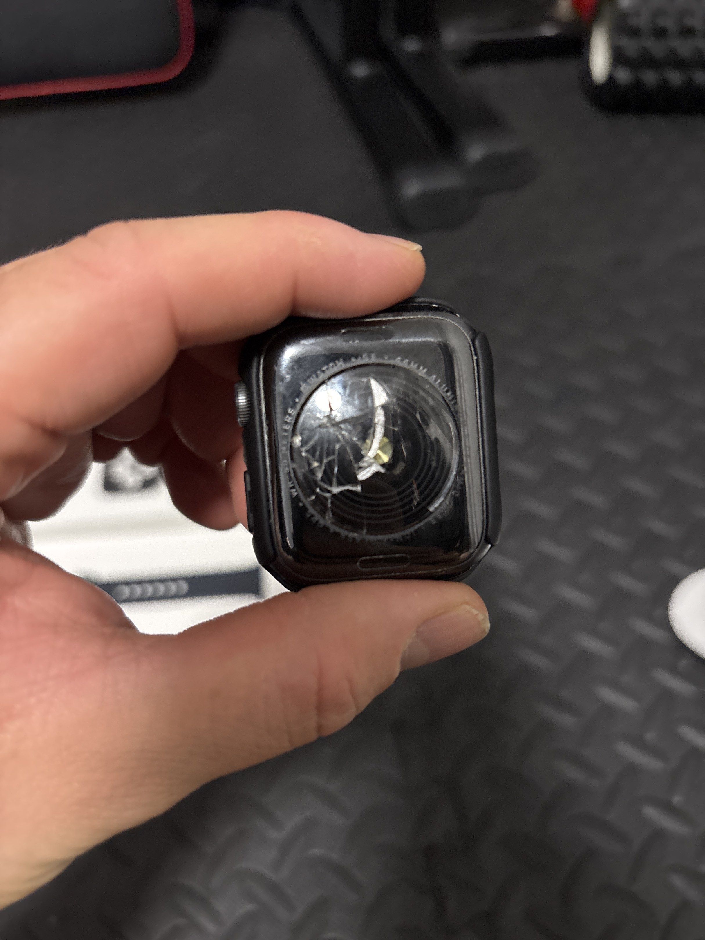 Apple Watch SE Gen 1, Mobile Phones & Gadgets, Wearables & Smart ...