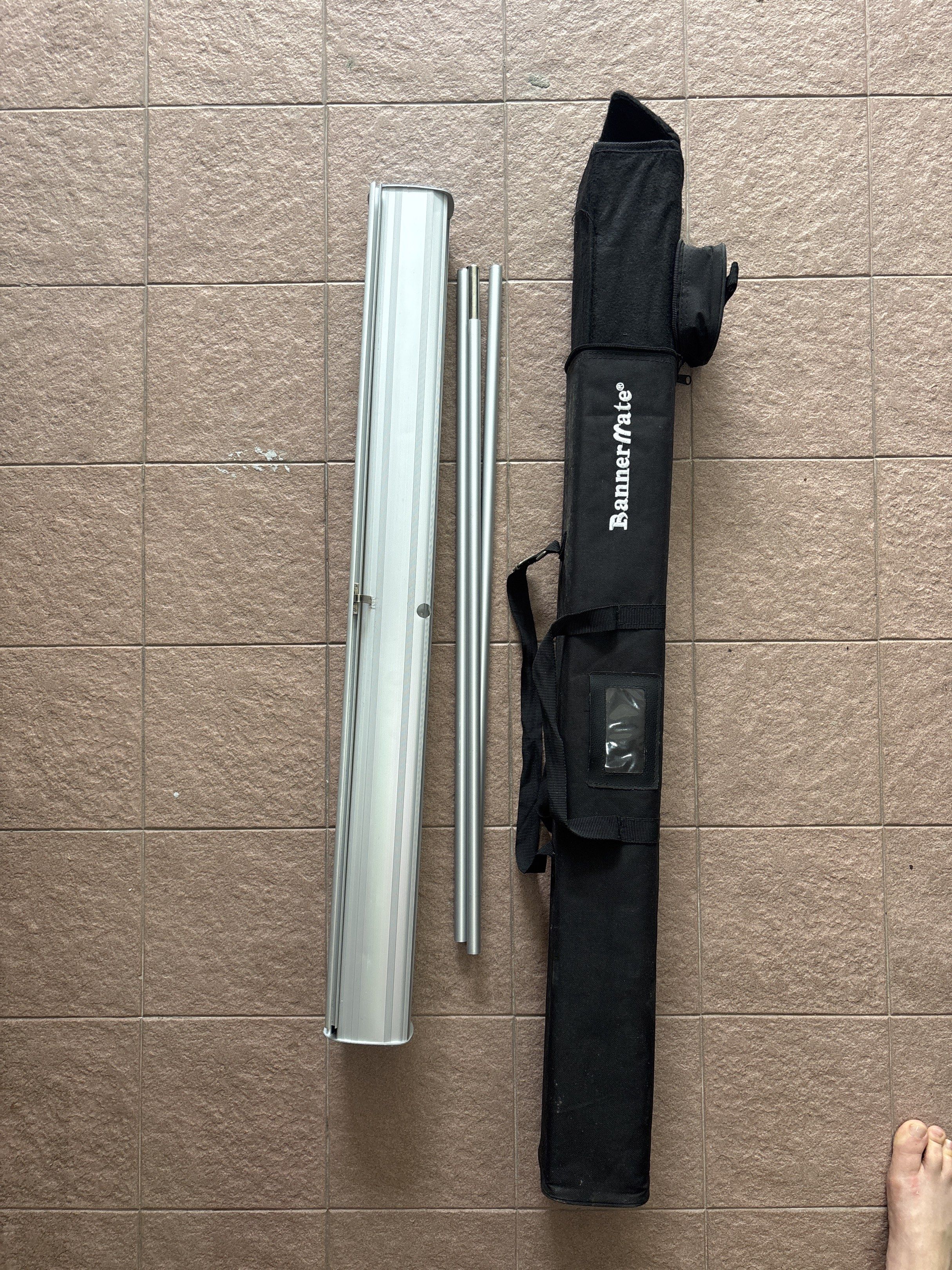 Banner Mate Retractable Banner Stand, Hobbies & Toys, Occasions & Party ...