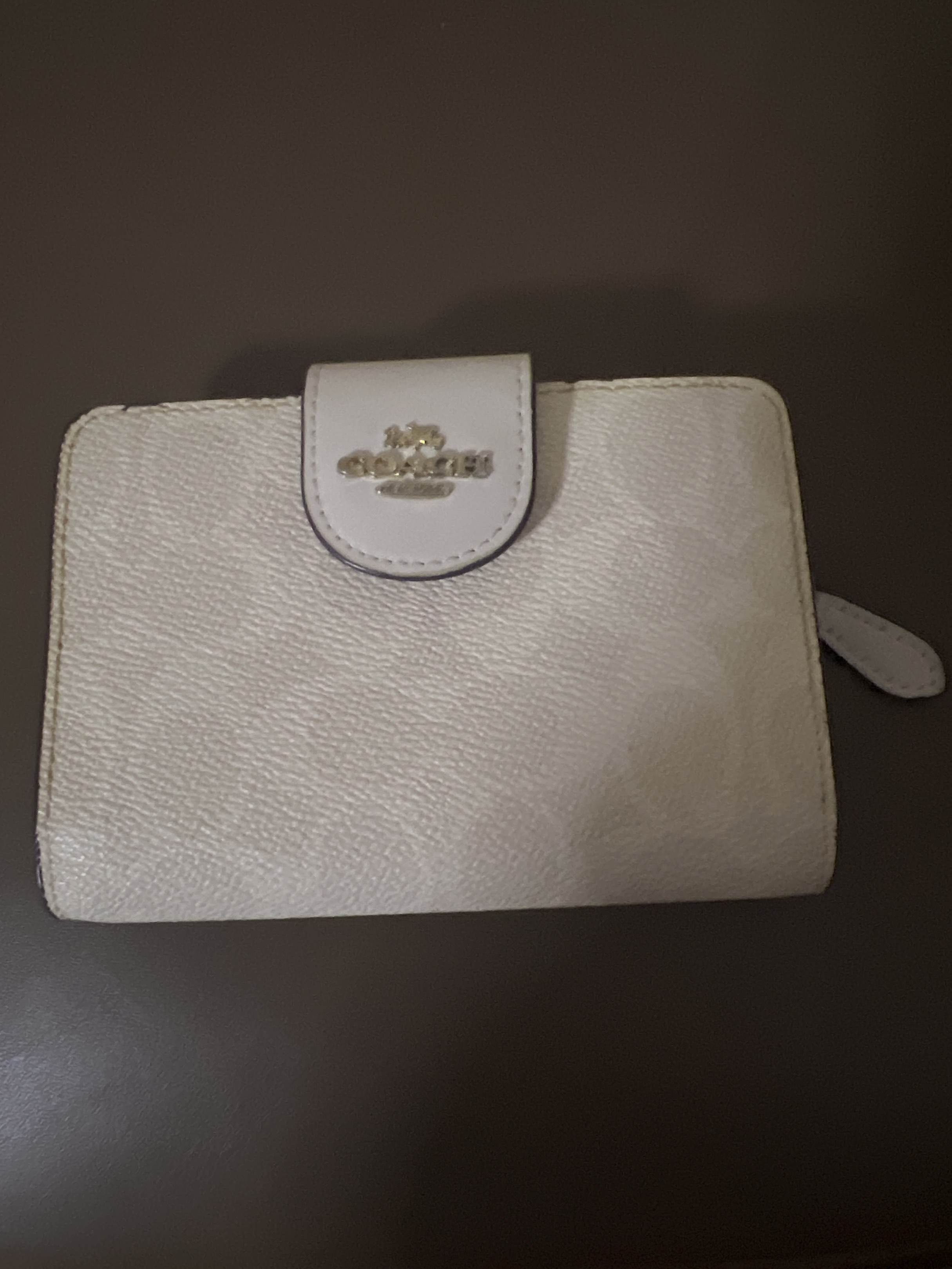 Coach Small Wallet - Cream, Women's Fashion, Bags & Wallets, Wallets ...