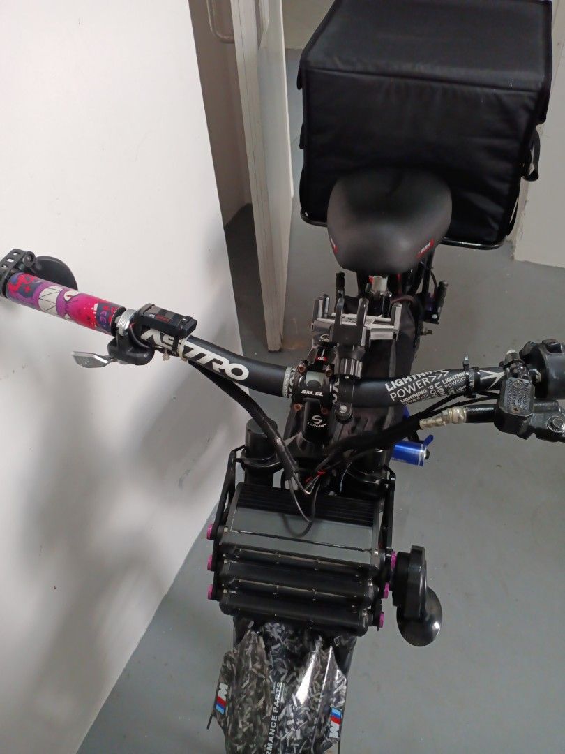 Custom Electric Bike with Delivery Bag, Sports Equipment, PMDs, E ...