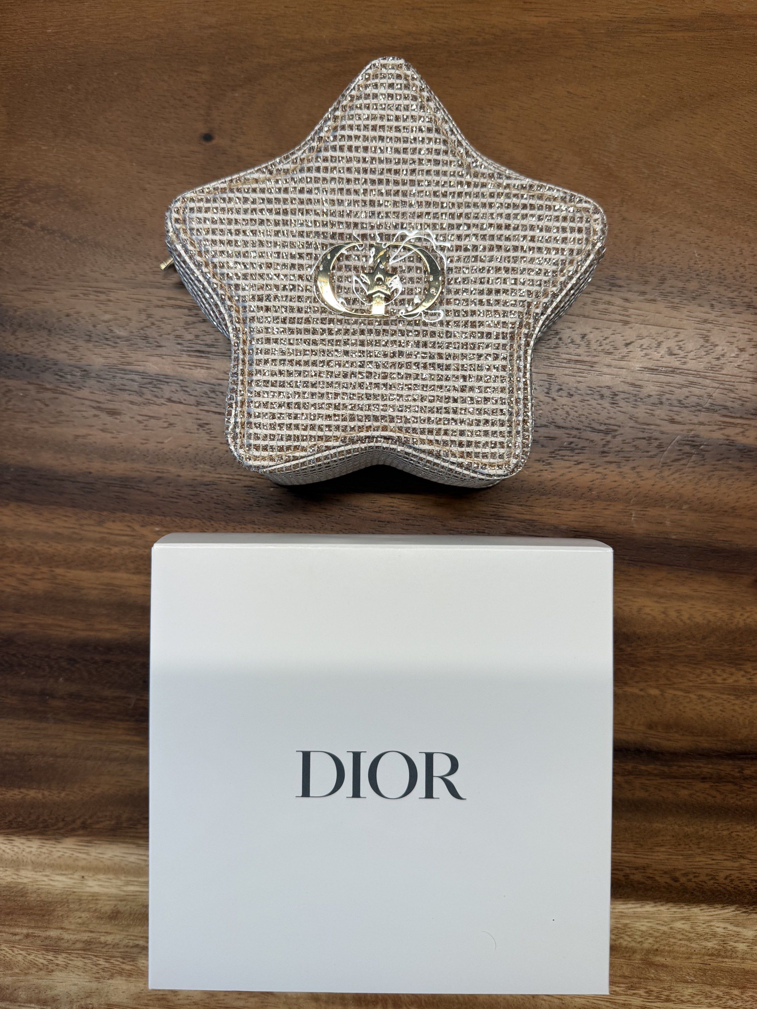 Dior Makeup Pouch, Women's Fashion, Bags & Wallets, Purses & Pouches on ...