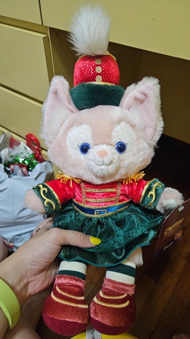 Disney Duffy & Friends StellaLou Christmas Plush, Hobbies & Toys, Toys ...