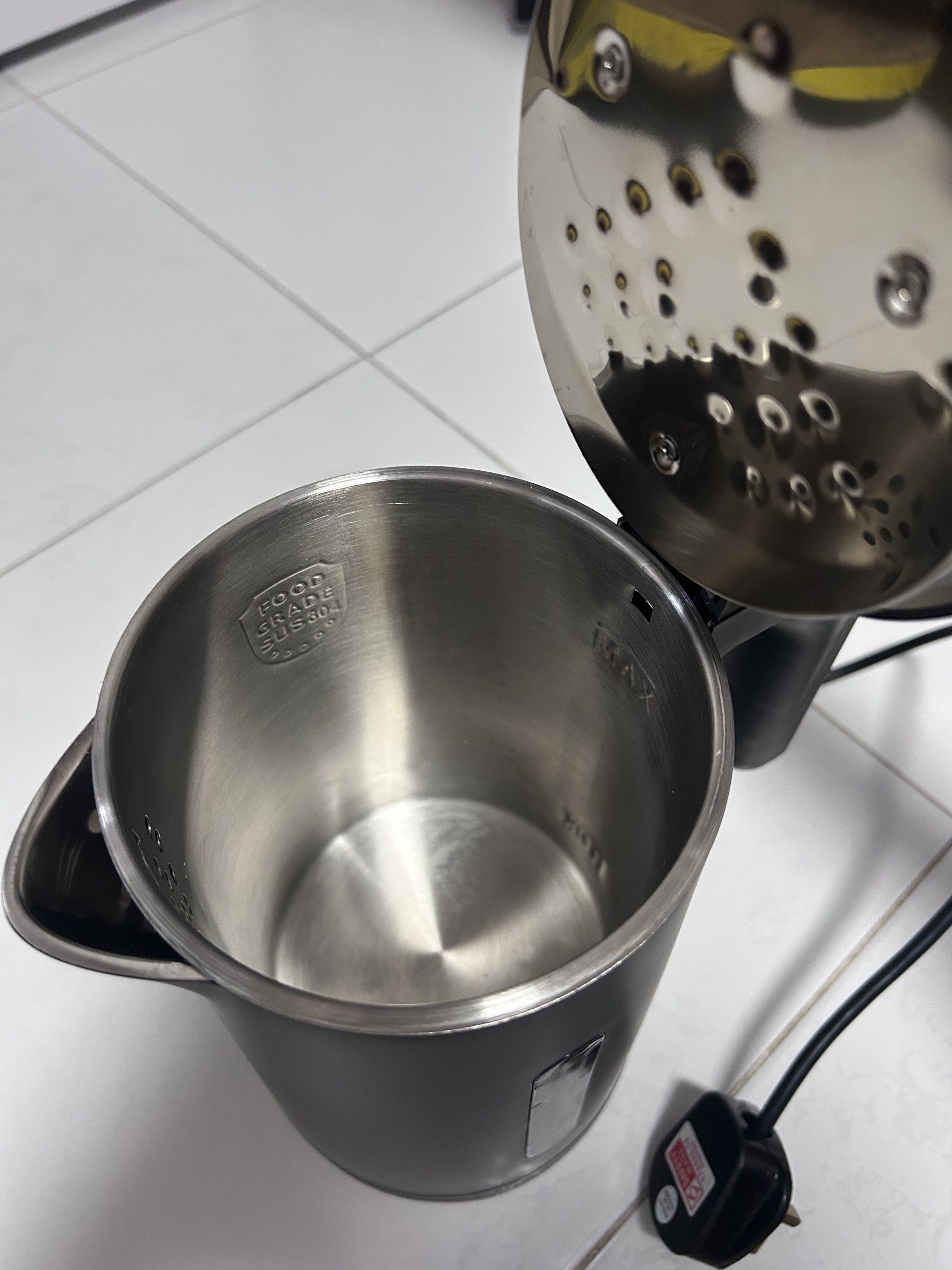 Simplus Electric Kettle - Stainless Steel Interior, TV & Home ...