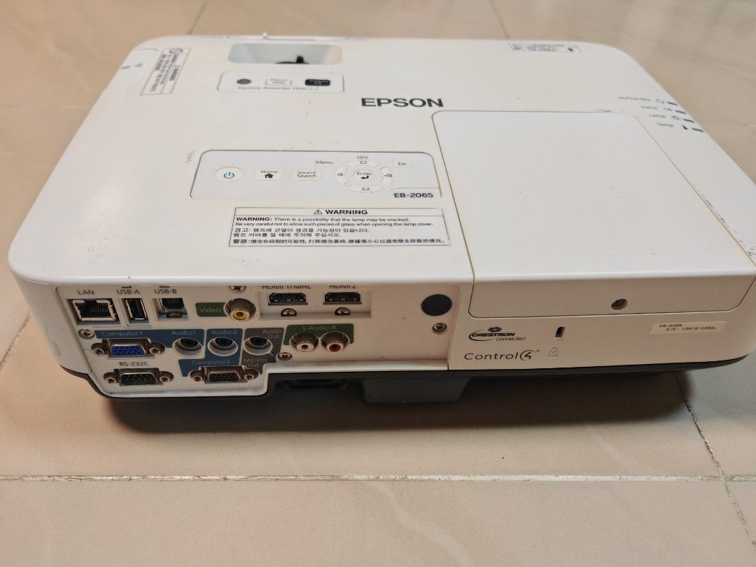 Epson EB-2065 投影機, 家庭電器, 電視 & 其他娛樂, 投影機 - Carousell
