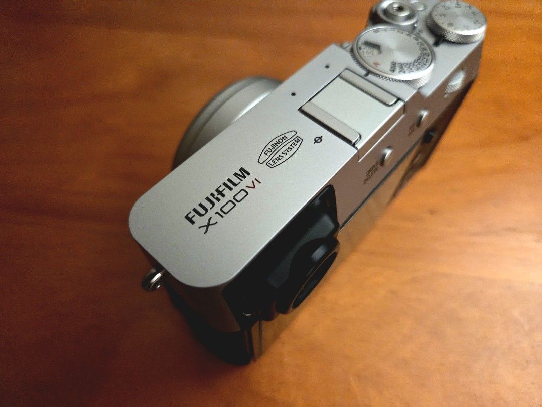 Fujifilm X100VI Silver Ultimate Bundle, Photography, Cameras on Carousell