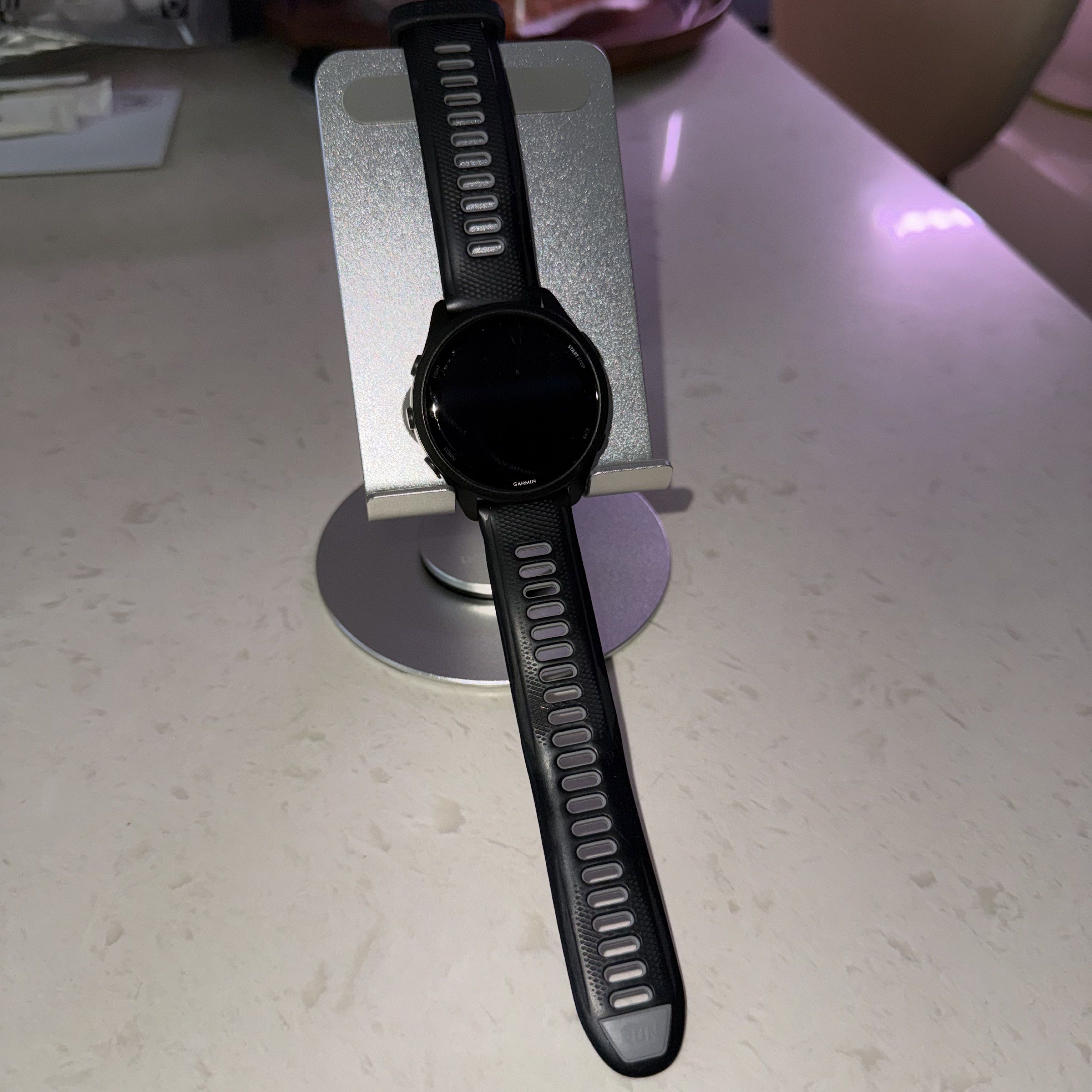 Garmin Forerunner 265 & Apple Watch Series 9, Mobile Phones & Gadgets ...