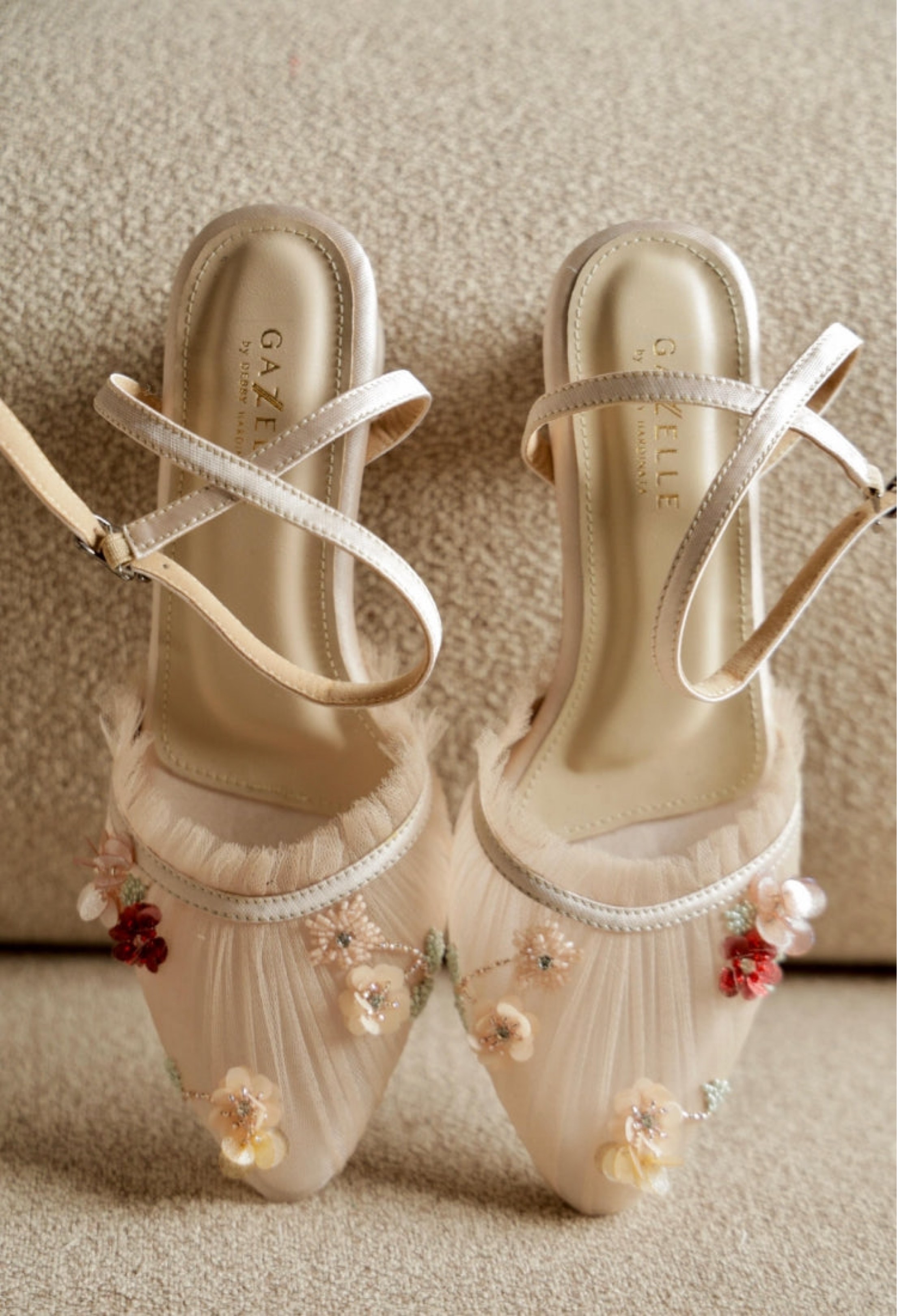 Gazelle x Cforcassan - Solene Flats - Cream - Size 38, Women's Fashion ...