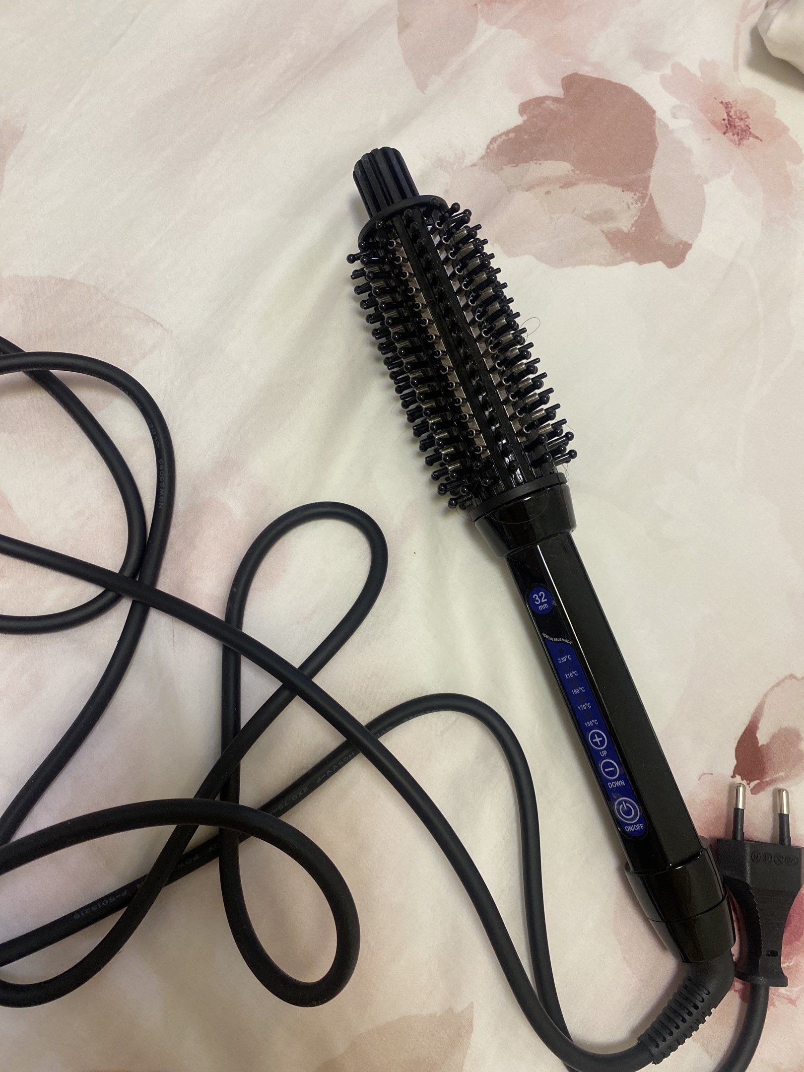 Hot Blowout Thermal Brush, Beauty & Personal Care, Hair Products on ...