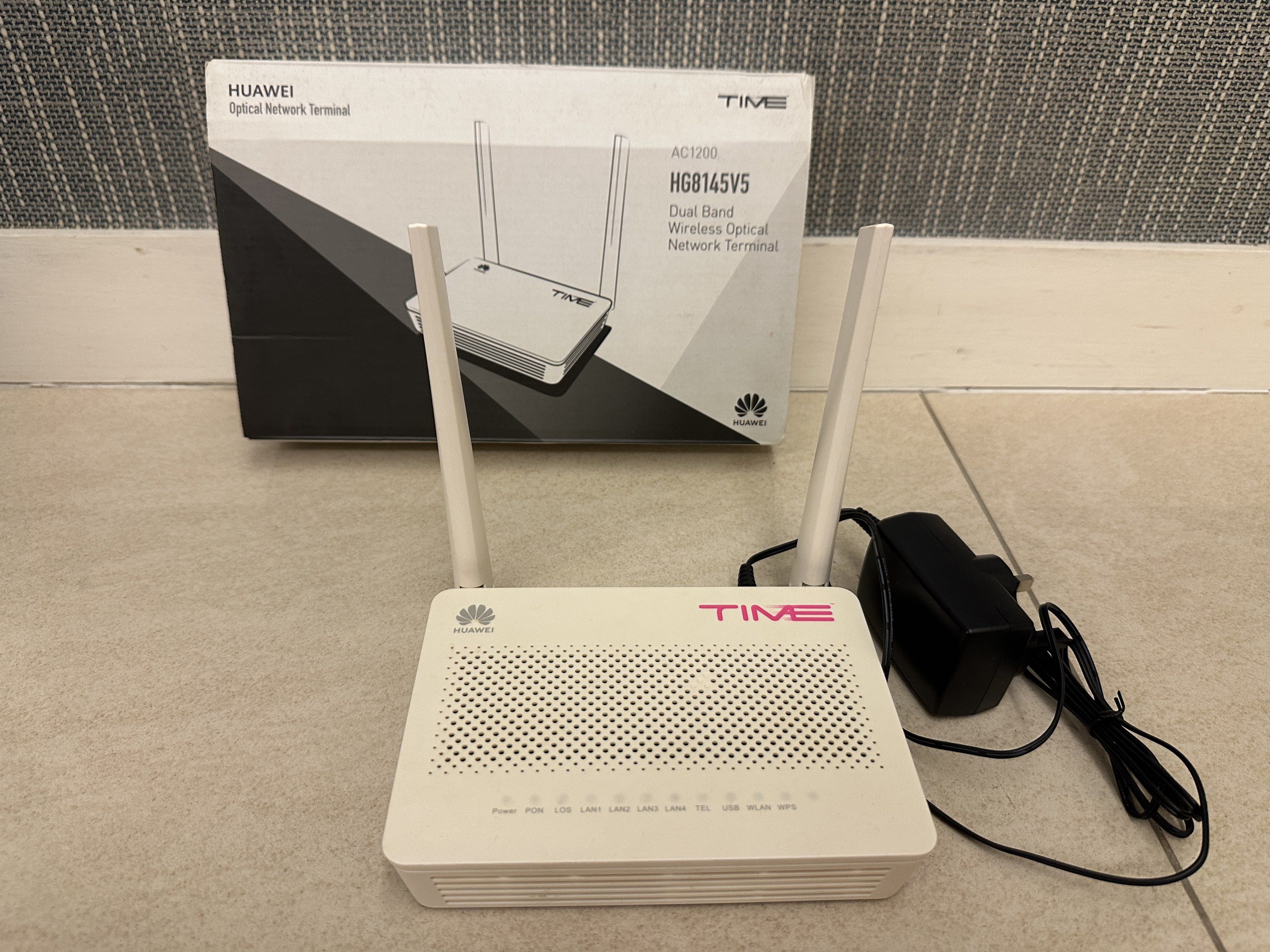 Huawei HG8145V5 Dual Band Router, Computers & Tech, Parts & Accessories ...