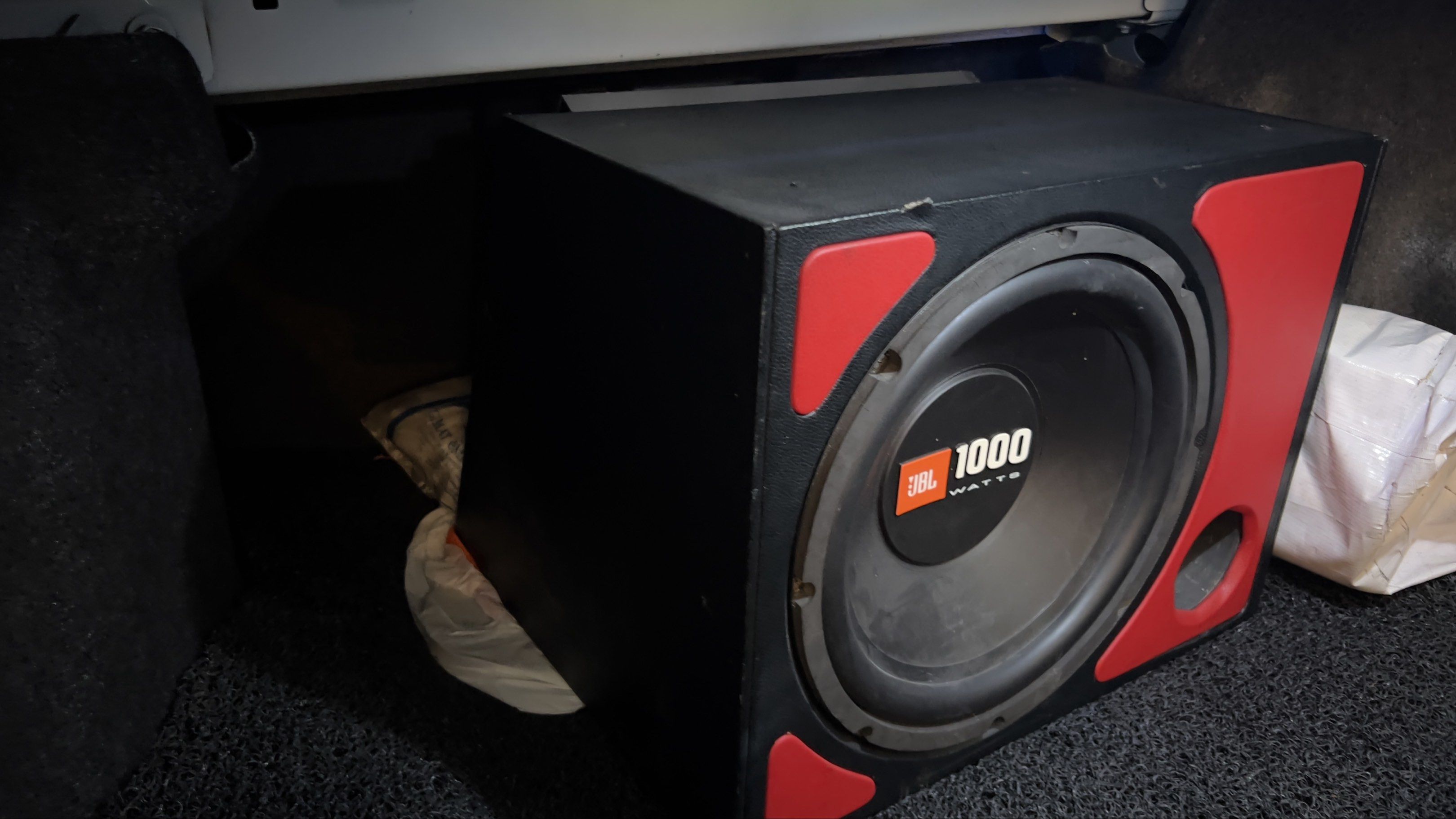 JBL 1000 Watts Subwoofer, Audio, Soundbars, Speakers & Amplifiers on ...