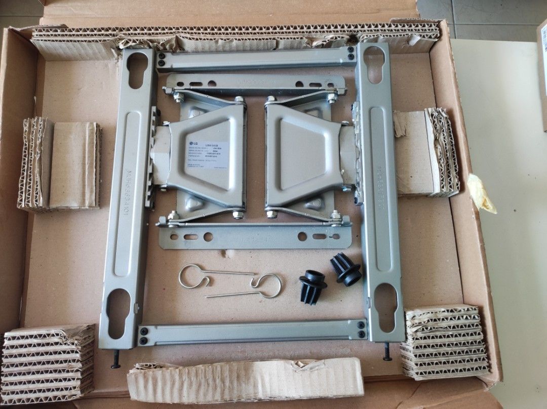 LG EZ Slim Wall Mount LSW350B, TV & Home Appliances, TV & Entertainment ...