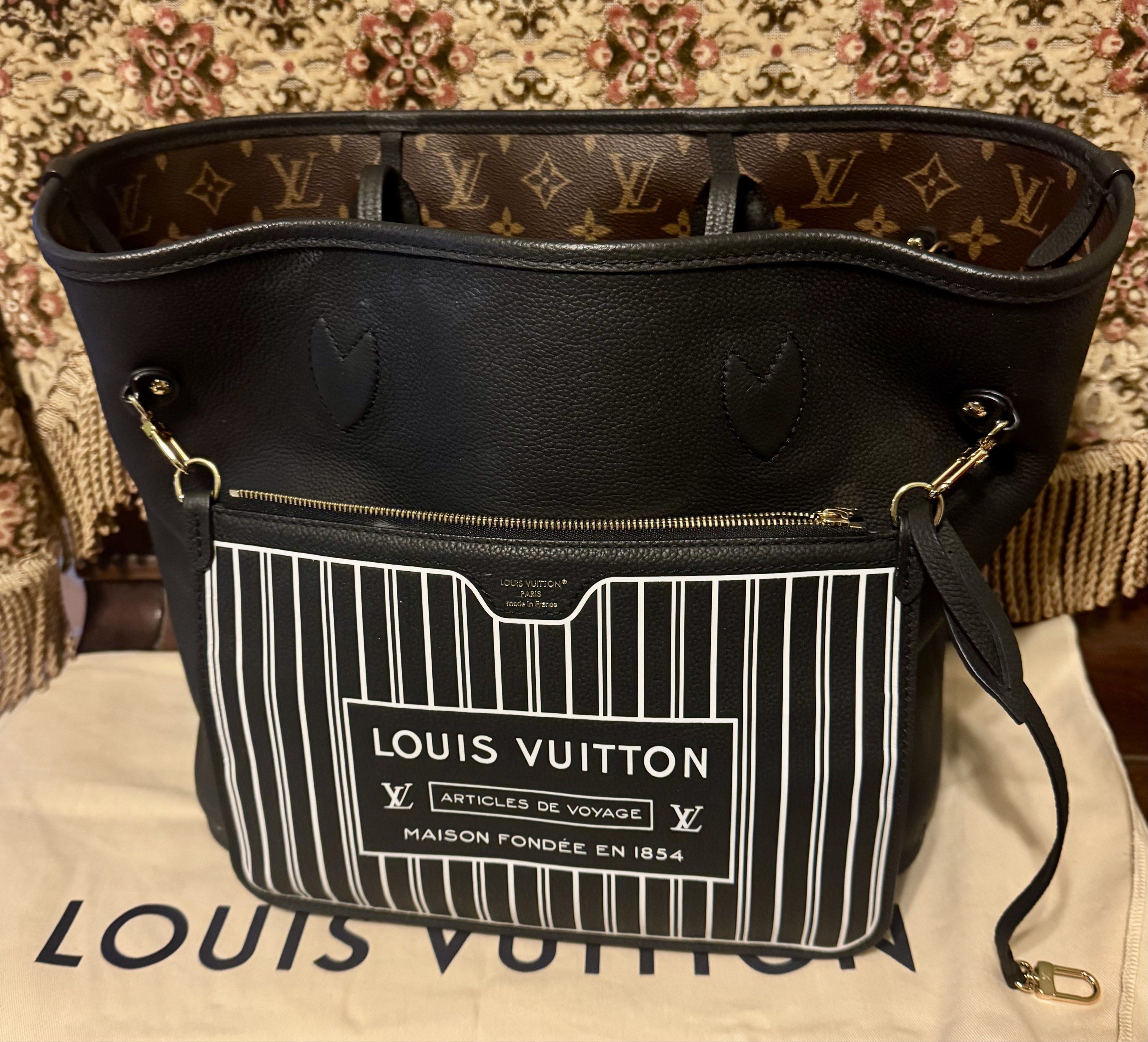Louis Vuitton Neverfull Inside Out MM, Luxury, Bags & Wallets on Carousell