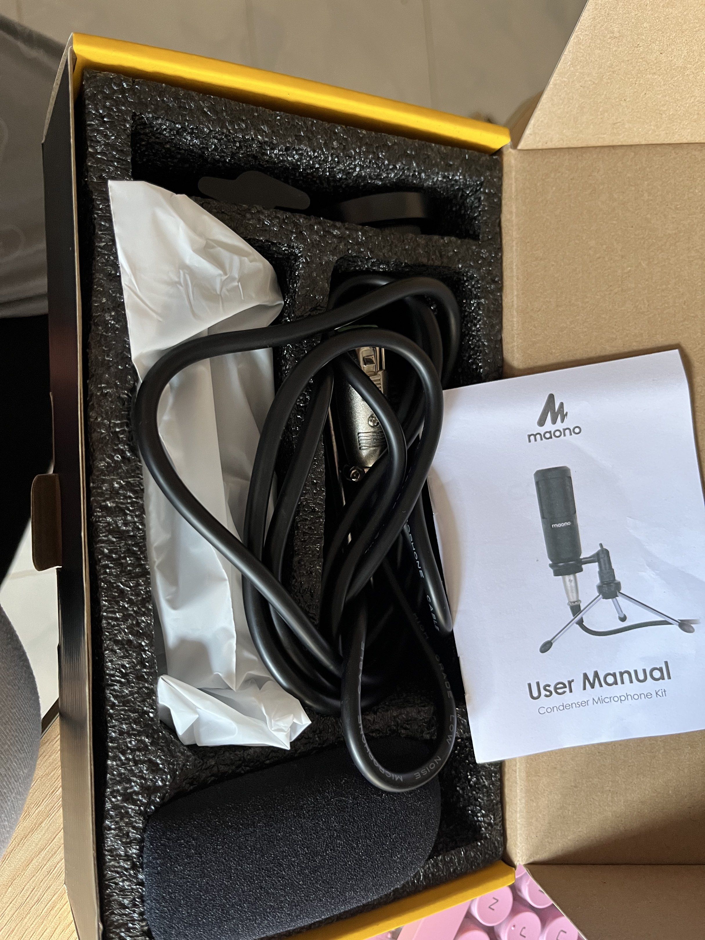 Maono AU-PM360TR Condenser Microphone Kit, Audio, Microphones on Carousell