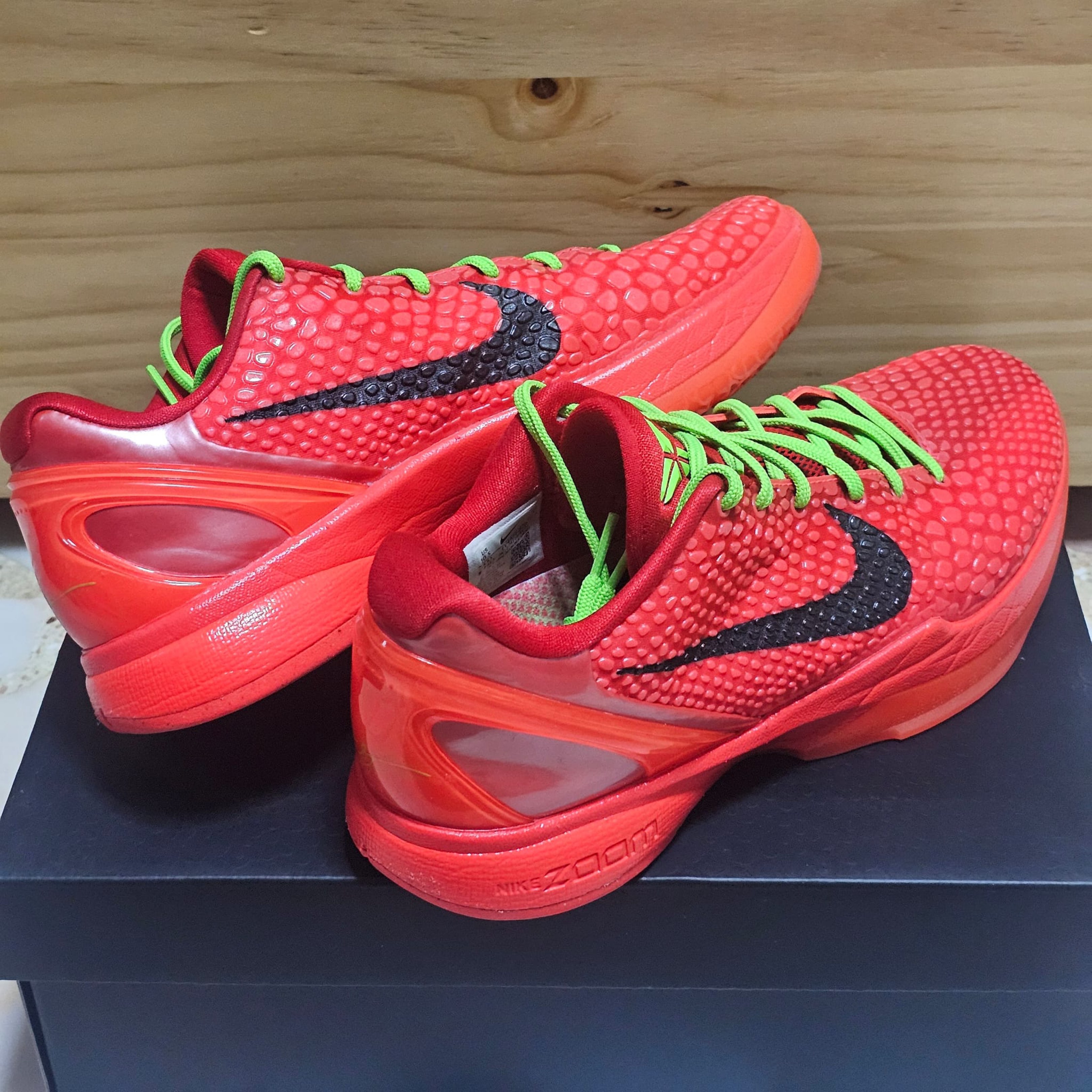 Nike Kobe 6 Reverse Grinch , Men's Fashion, Footwear, Sneakers on Carousell