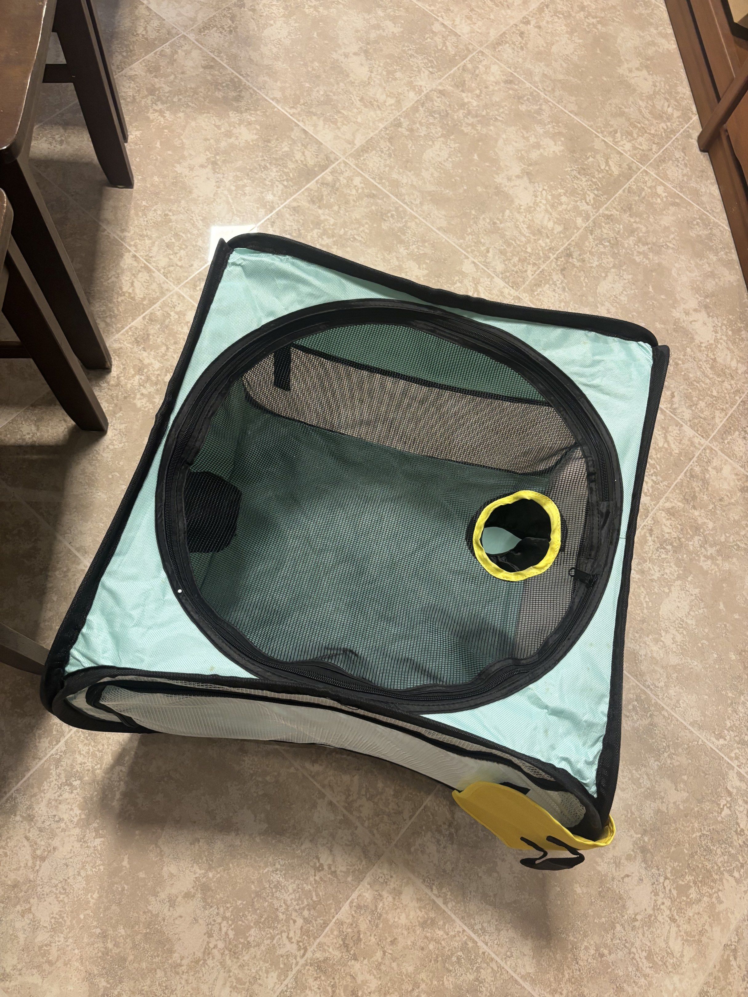 Portable Pet hair drying cube/box. Play pen shower, Pet Supplies, Homes ...