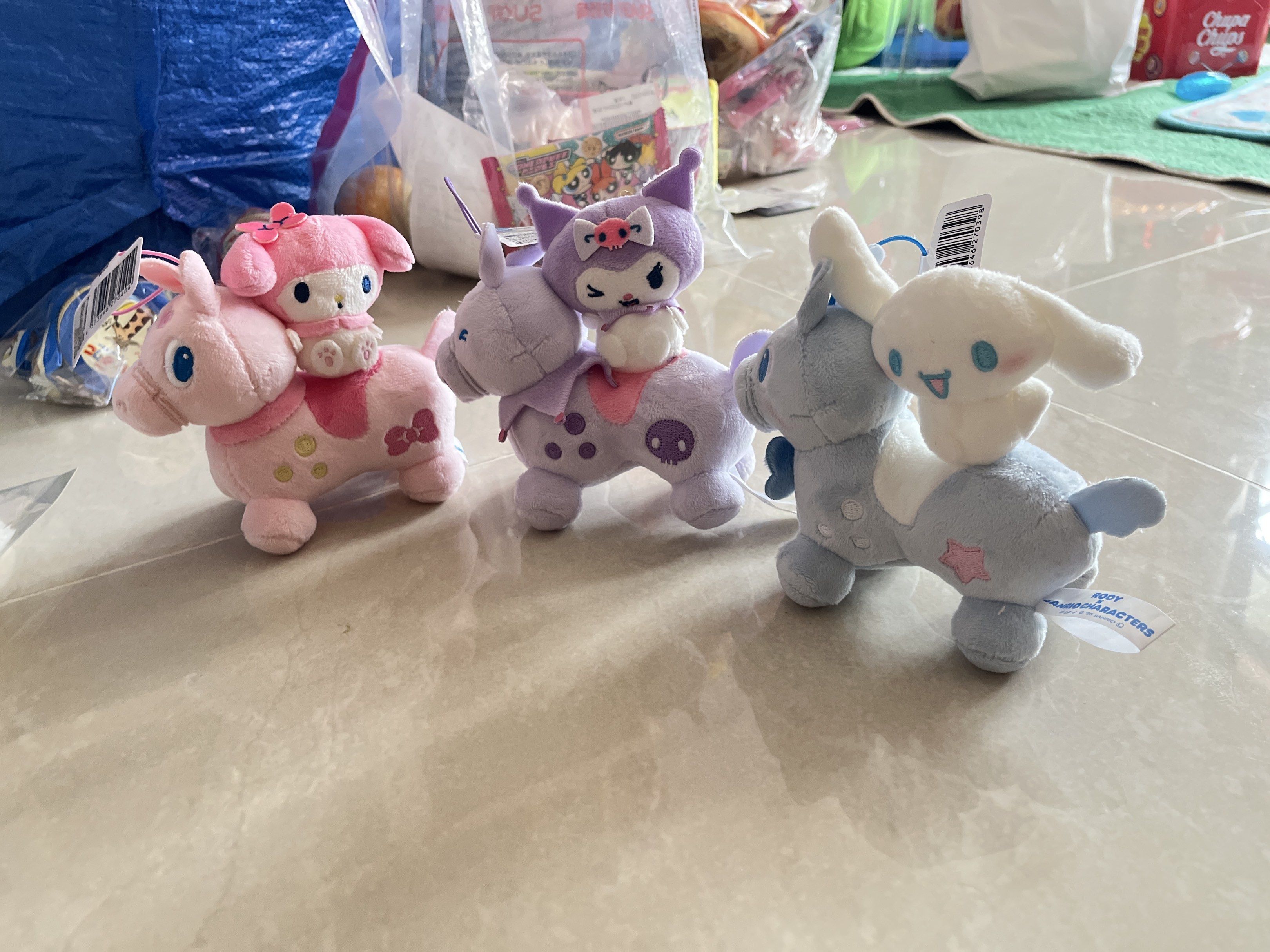 Rody x sanrio Kuromi melody cinnamonroll hello kitty plushie keychain ...