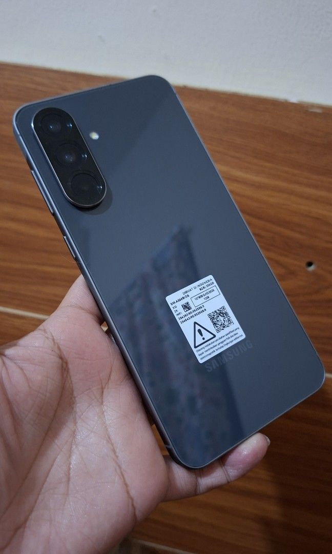 SAMSUNG GALAXY A56 5G 8/256 GB EX SEIN, Telepon Seluler & Tablet ...