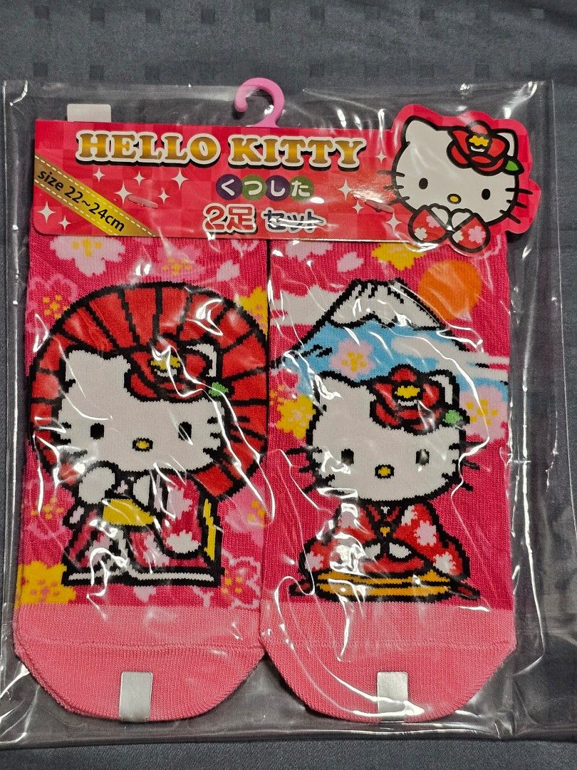 Sanrio Hello Kitty Socks - New with Tag 2 pairs, Women's Fashion ...