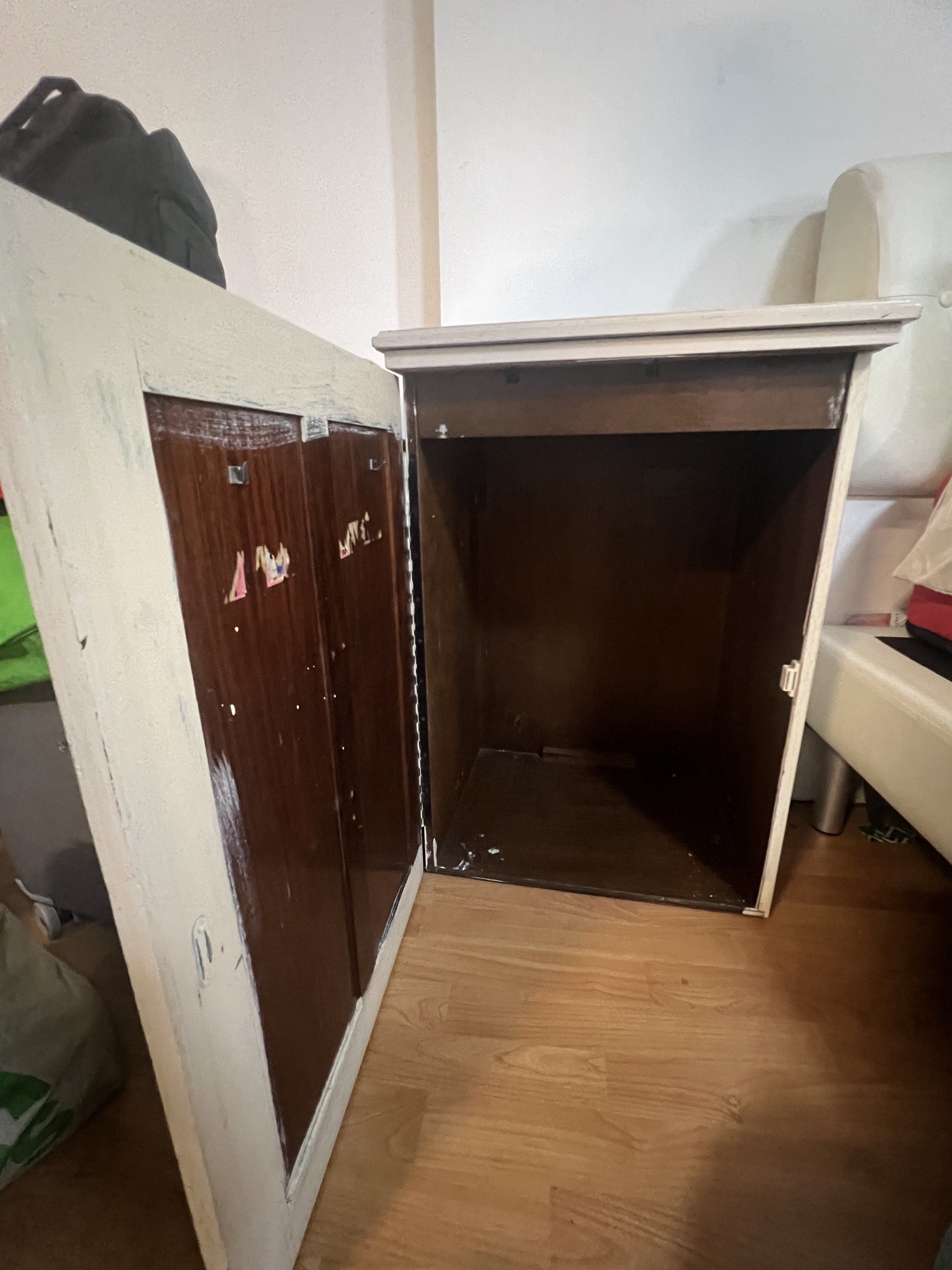 Singer Sewing Machine Cabinet, Furniture & Home Living, Furniture ...