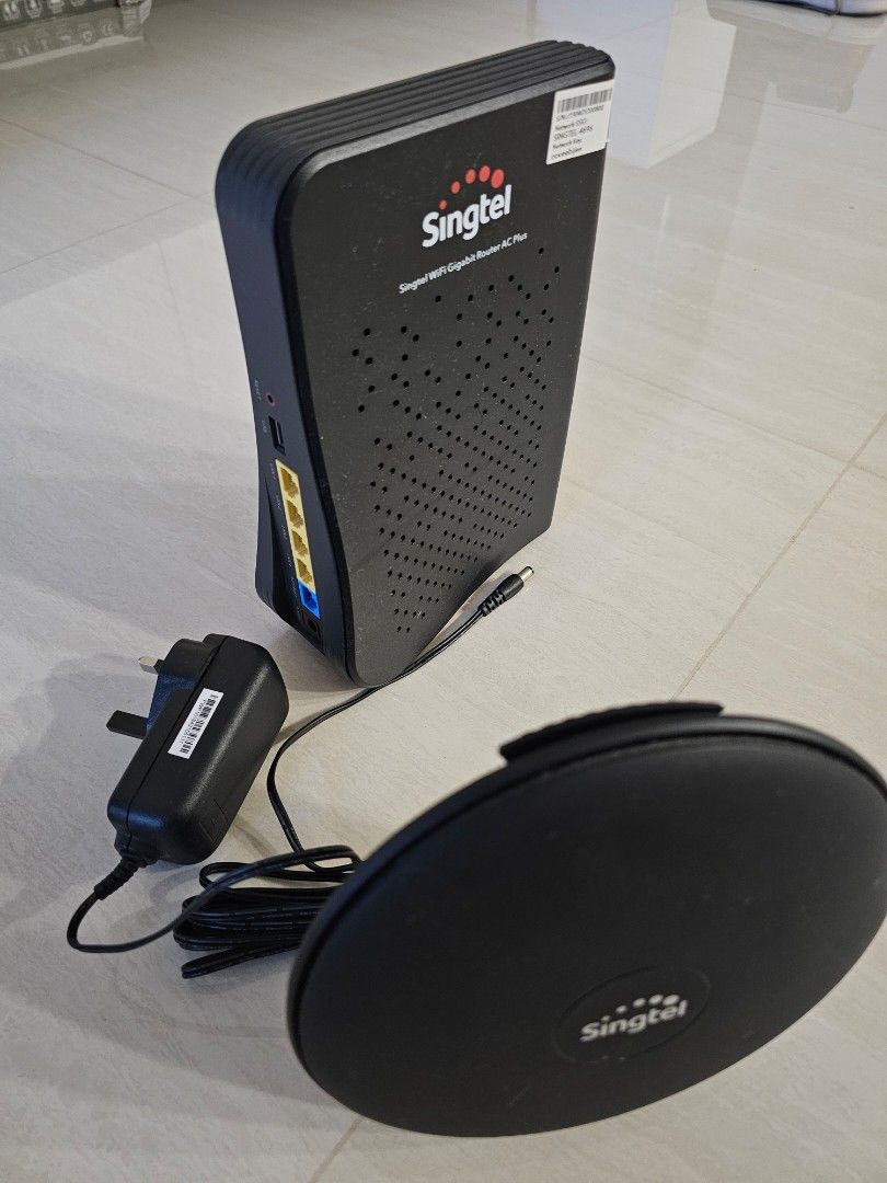 Singtel Router with Antenna, Computers & Tech, Parts & Accessories ...