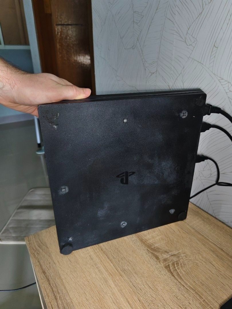 Sony PlayStation 4 Pro 1TB Console with Controllers and Games, Video ...