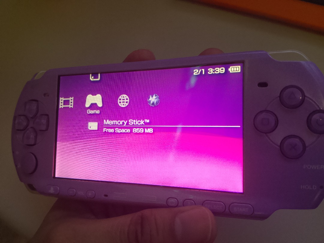 Sony PSP 3000 Hannah Montana Limited Edition Lilac Purple, Video Gaming ...