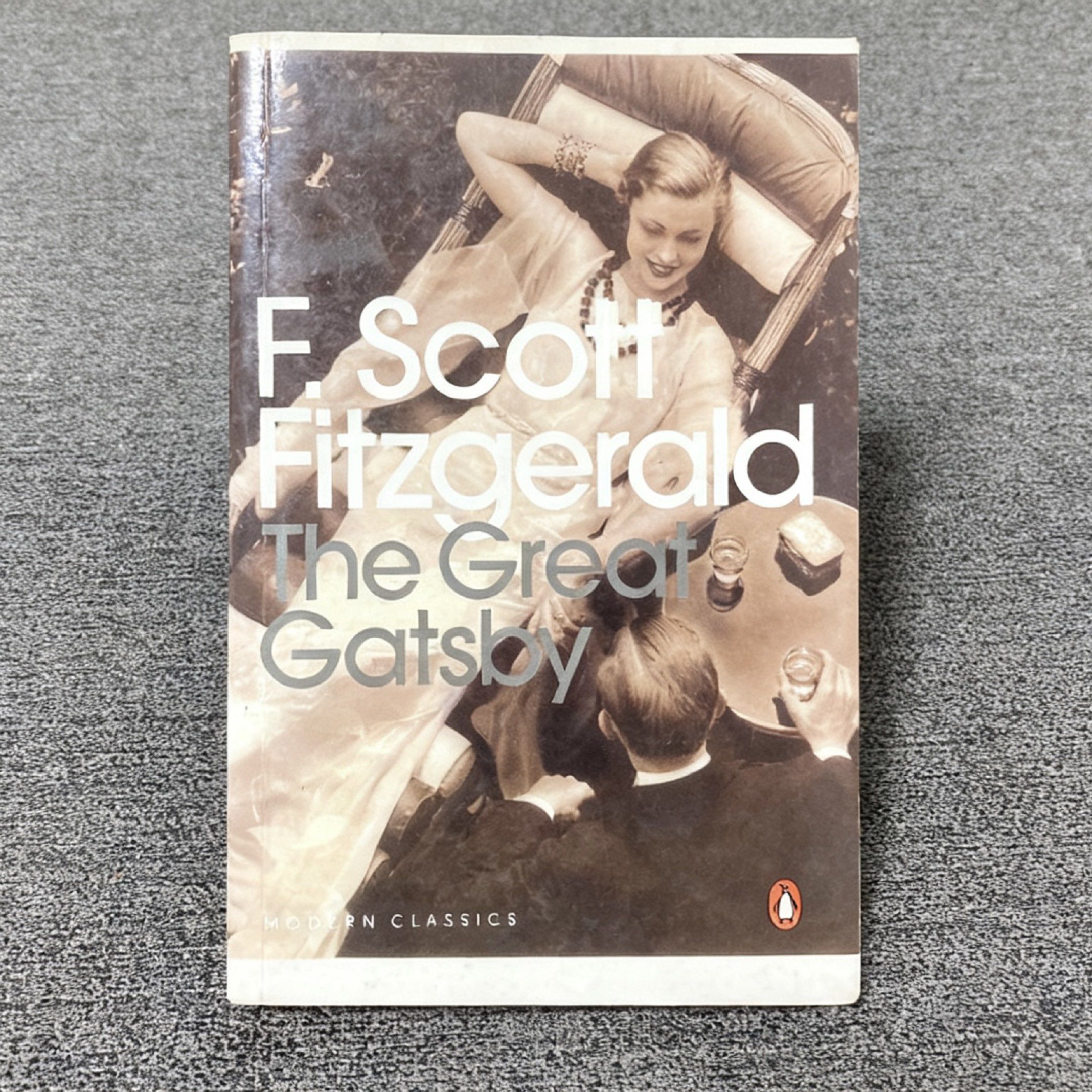 The Great Gatsby by F. Scott Fitzgerald (Penguin), Hobbies & Toys ...