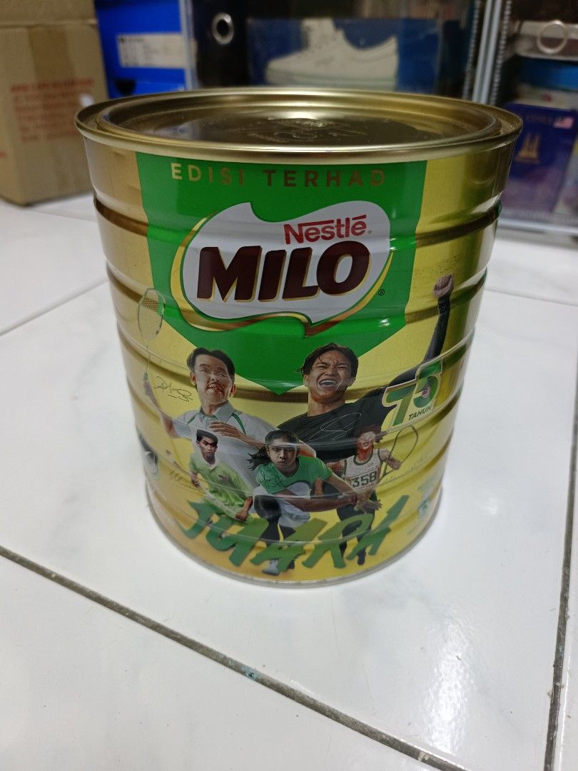 Tin Milo 75th Anniversary Edition, Hobbies & Toys, Collectibles ...