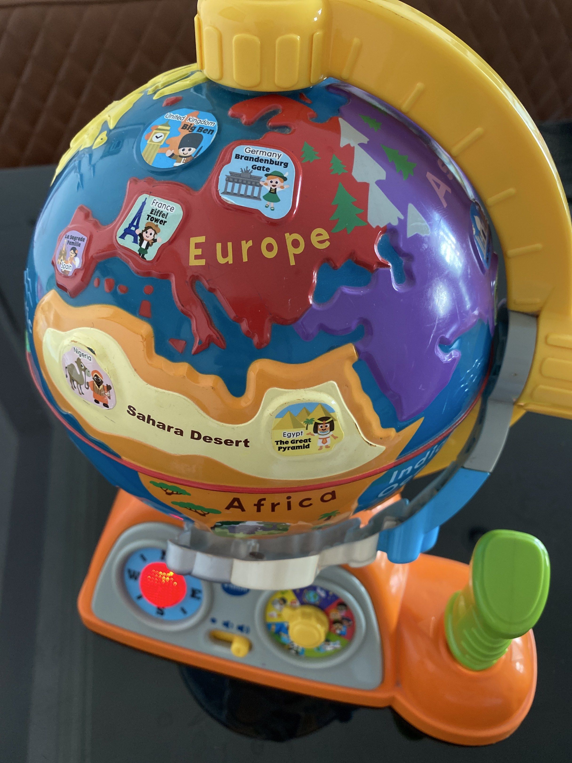 VTech Smart Globe Explorer, Hobbies & Toys, Toys & Games on Carousell