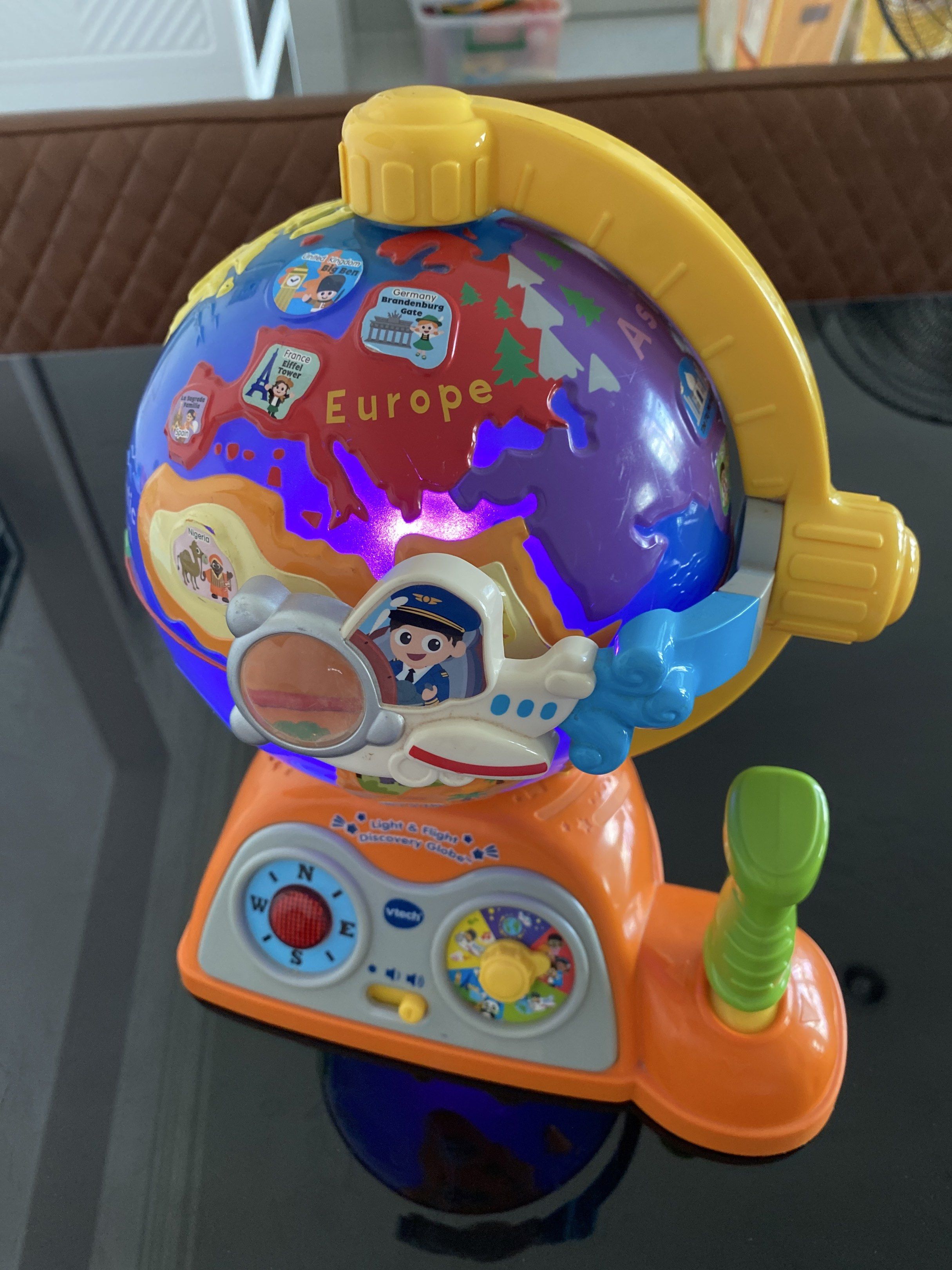 VTech Smart Globe Explorer, Hobbies & Toys, Toys & Games on Carousell