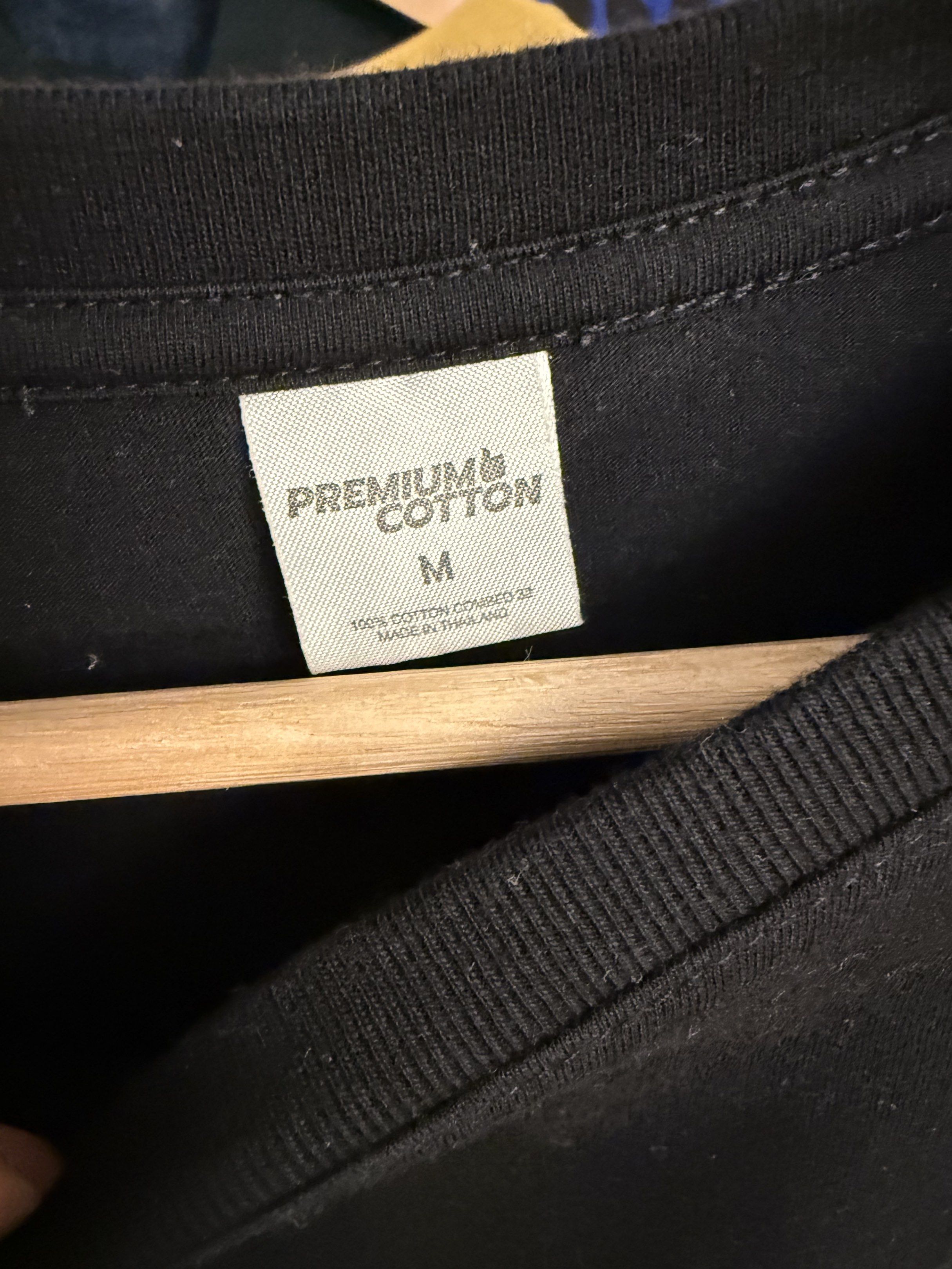 Wave to earth 2024 Sea Wave Black tour t shirt, Hobbies & Toys ...