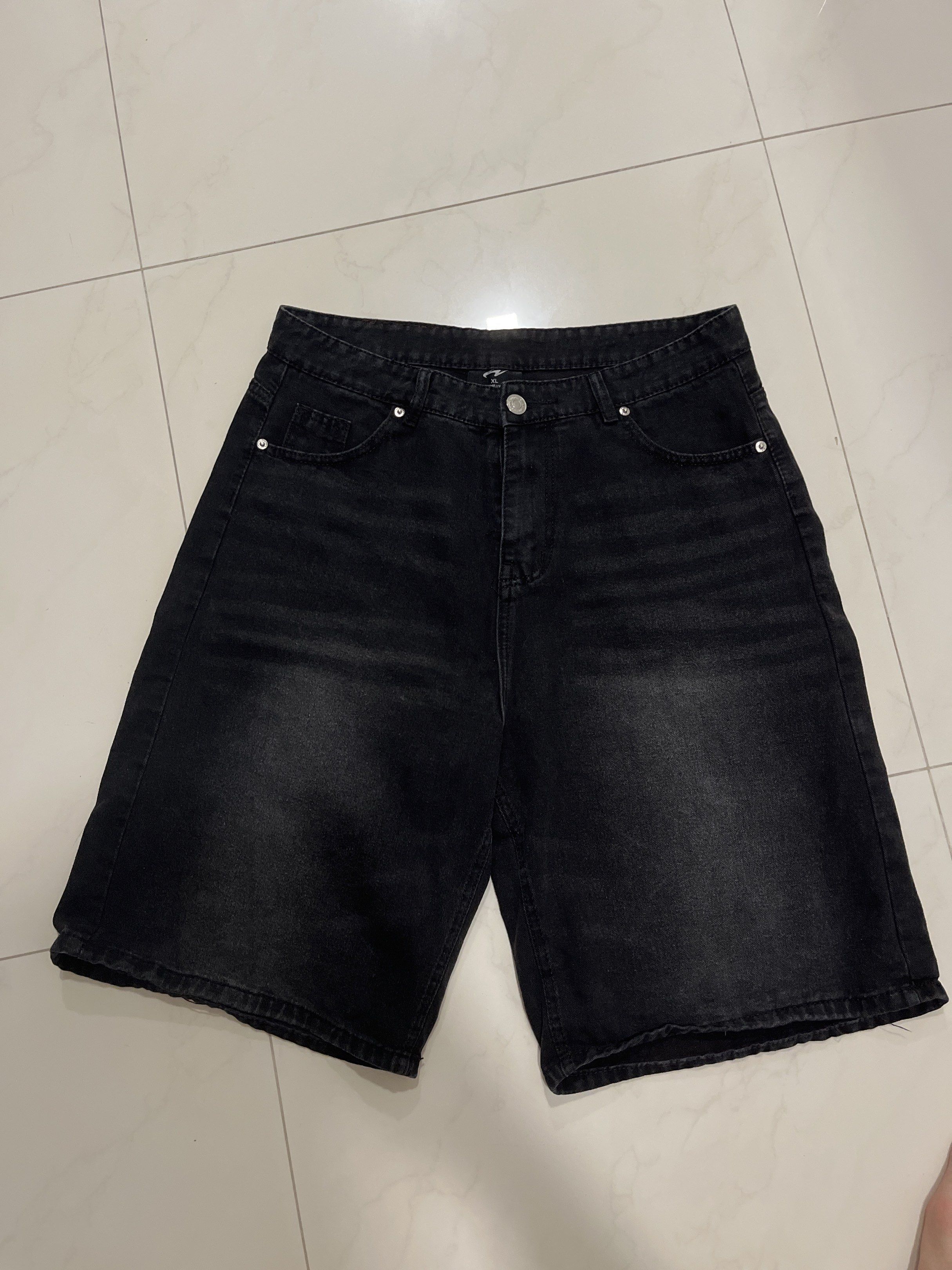 Whose Studios black baggy jorts, Men's Fashion, Bottoms, Shorts on ...