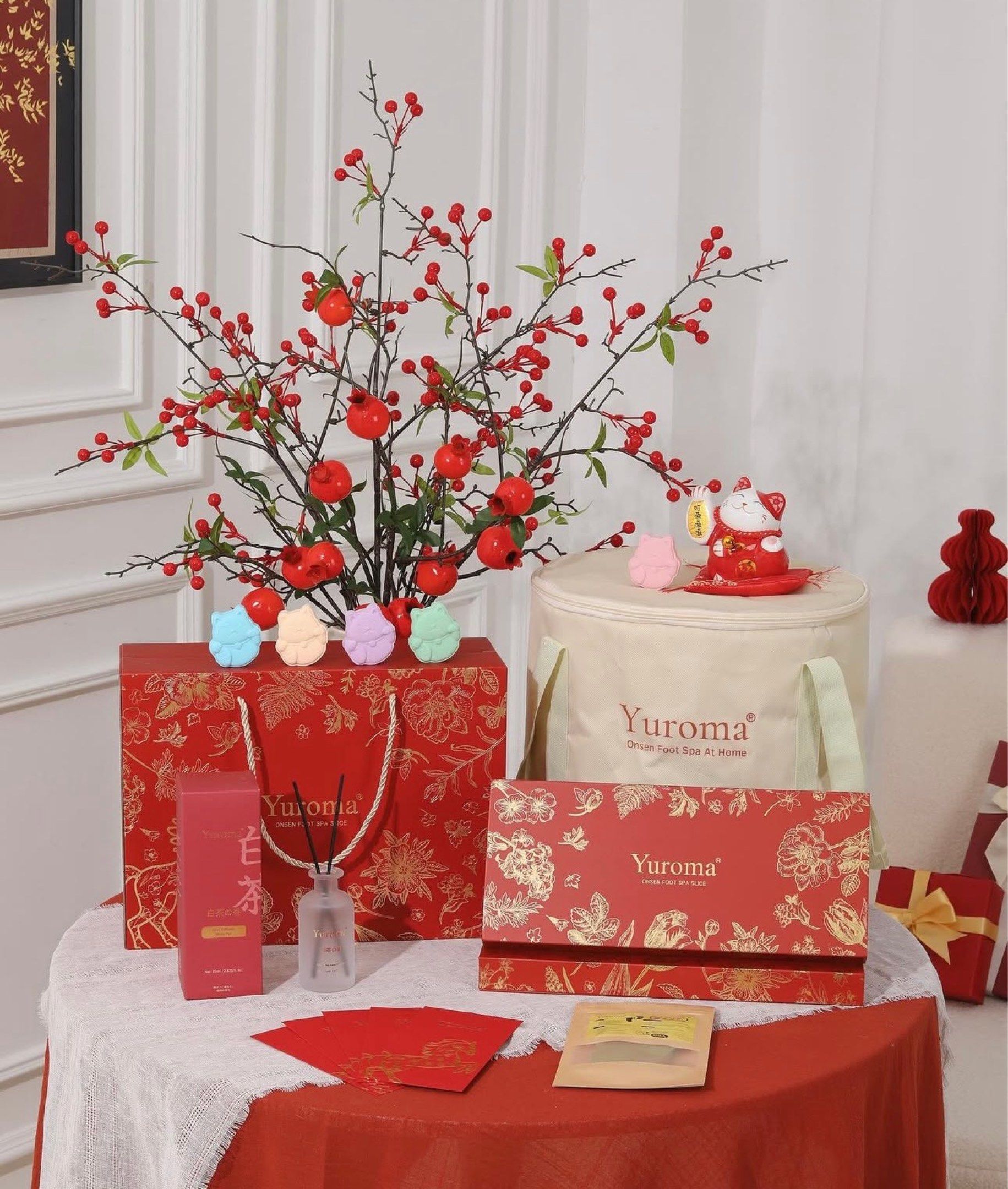 Yuroma Onsen Foot Spa CNY Giftbox, Beauty & Personal Care, Bath & Body ...