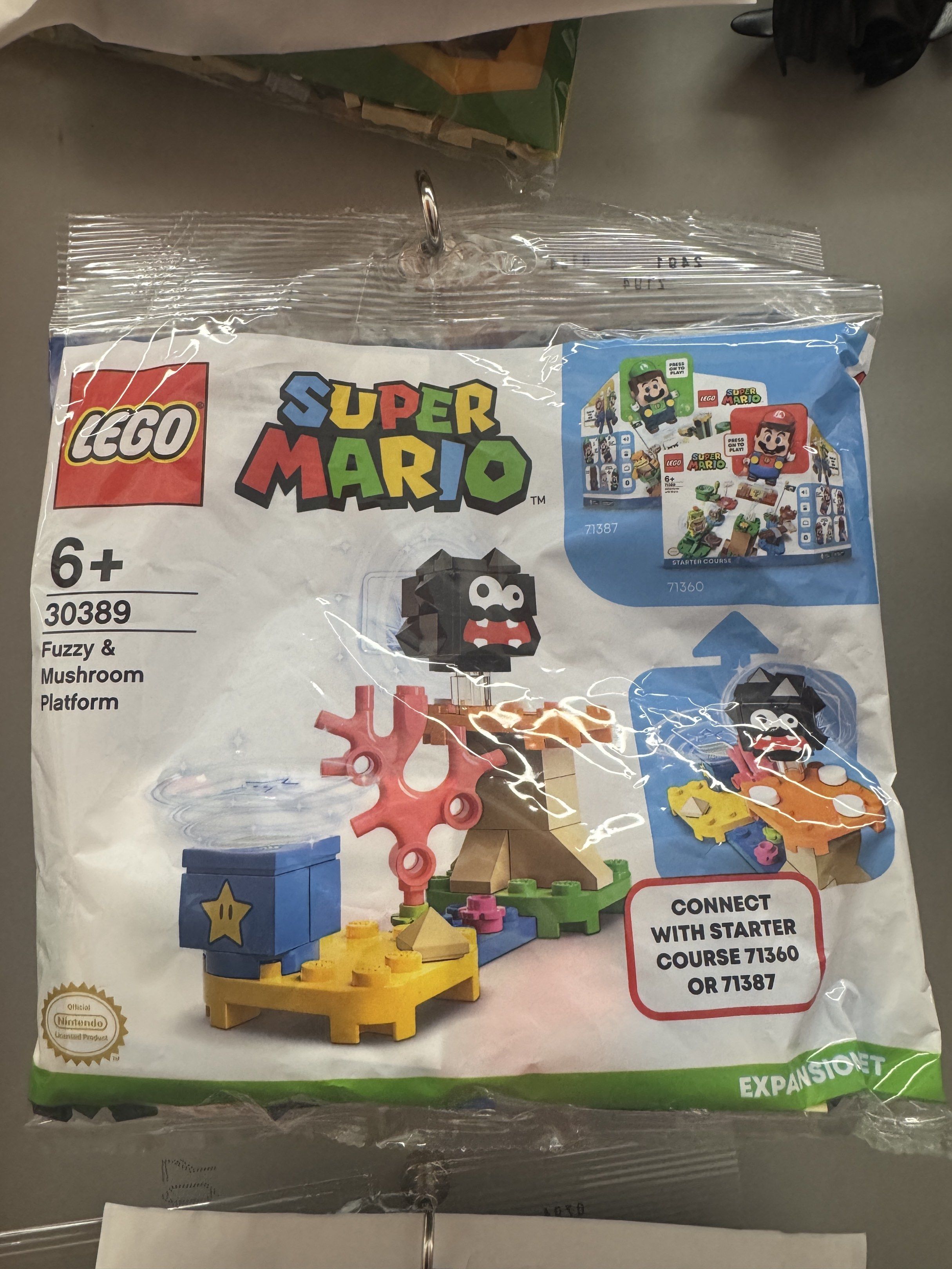 [1] LEGO 30389 Super Mario Fuzzy & Mushroom Platform Polybag, Hobbies ...