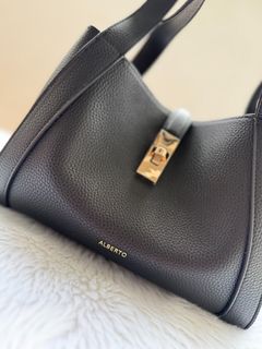 Alberto bags For Sale | Buy 100+ Alberto bags online | Carousell ...