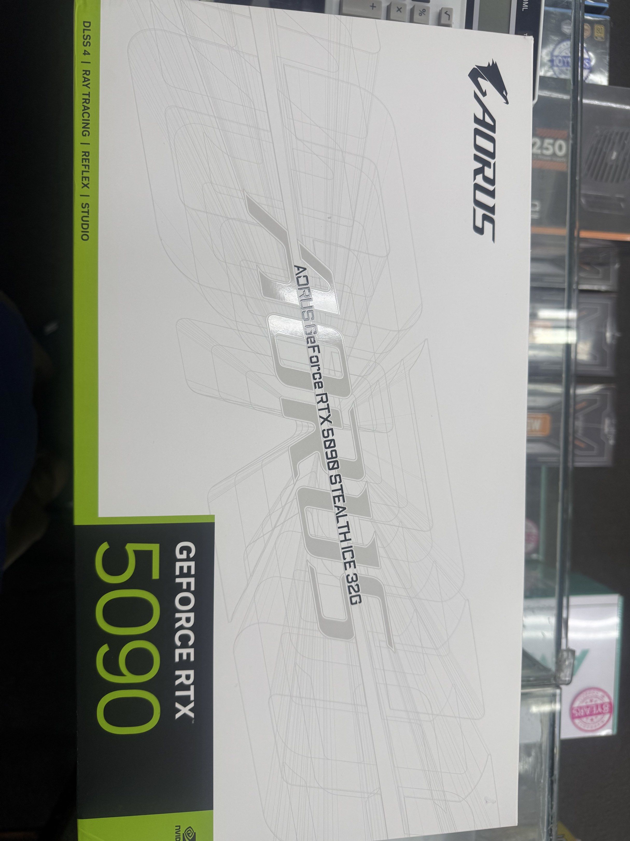 AORUS GeForce RTX 5090 Stealth ICE 32G Graphics Card, Computers & Tech ...