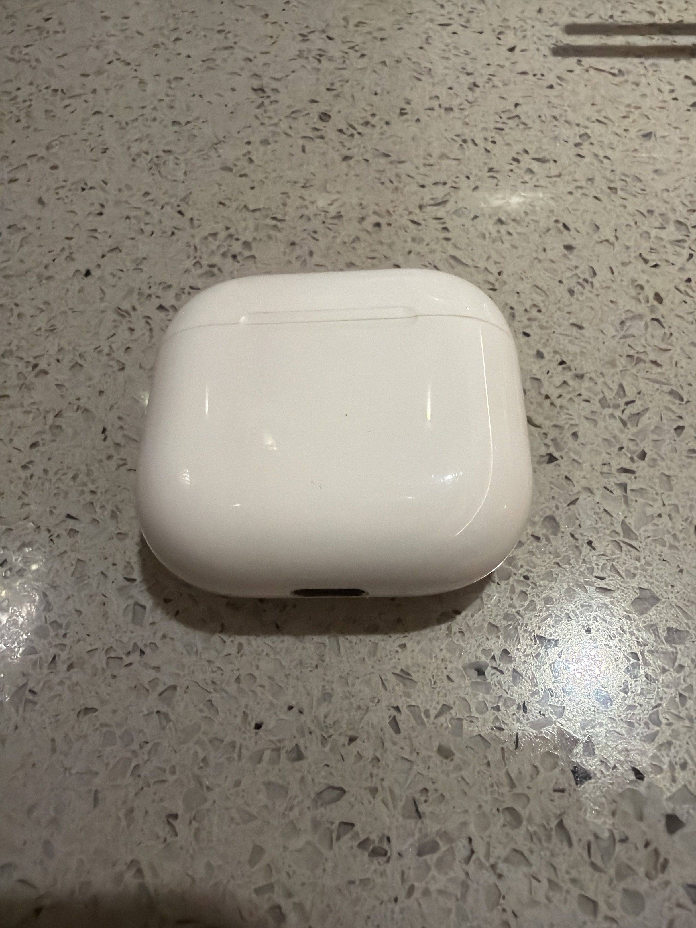 Apple AirPods 4 (non ANC), Audio, Earphones on Carousell
