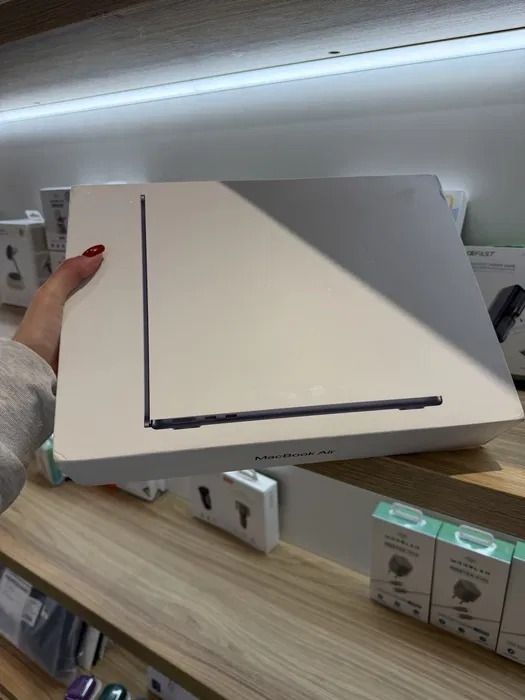 Apple MacBook Air 13-inch M4 Chip 16GB/256GB, Computers & Tech, Laptops ...