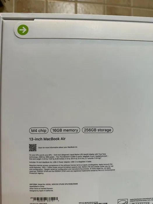Apple MacBook Air 13-inch M4 Chip 16GB/256GB, Computers & Tech, Laptops ...