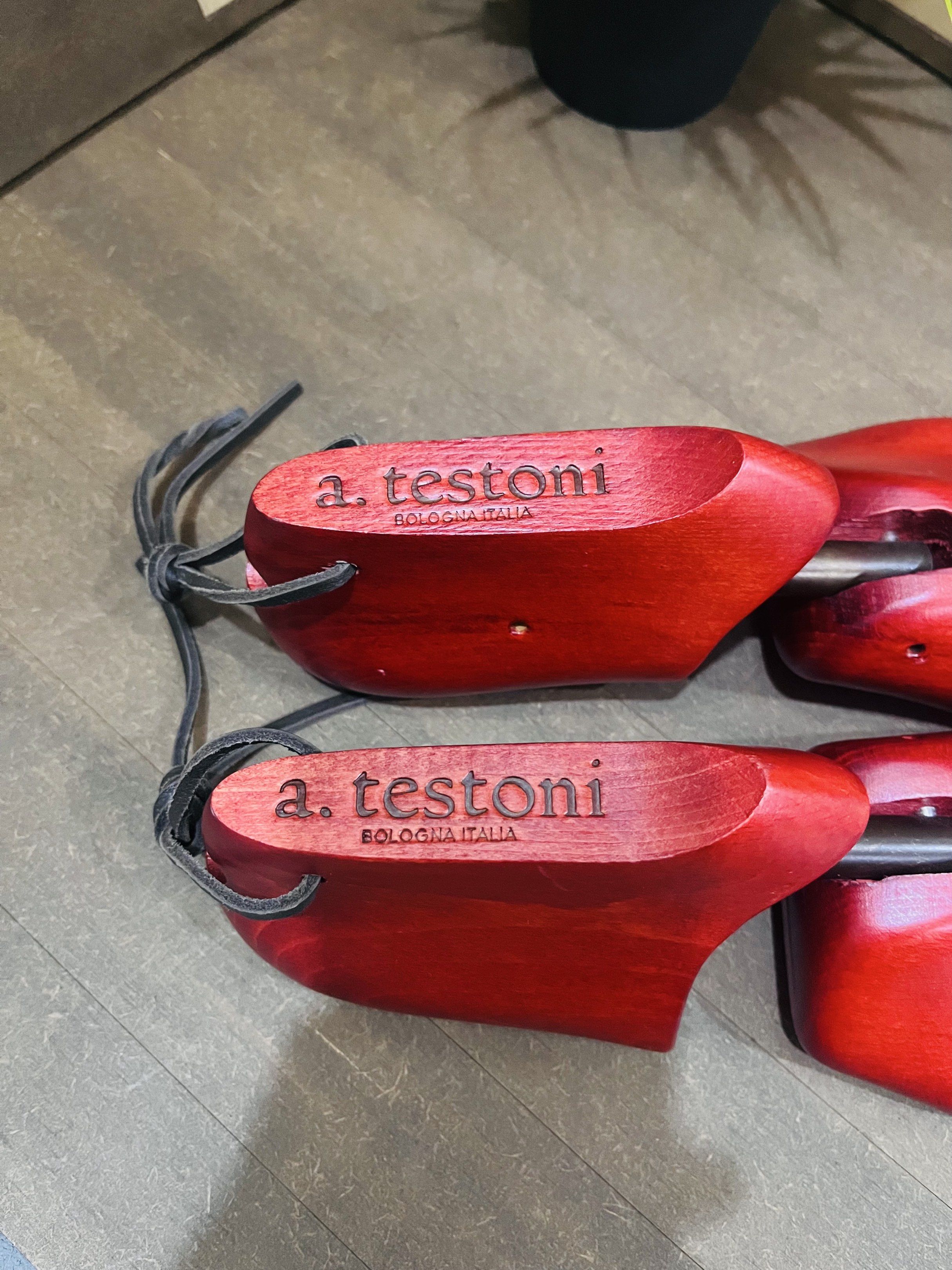 a.testoni- Shoe Tree/Unique Shoe Tree Red Oak Wood - M, Men's Fashion ...