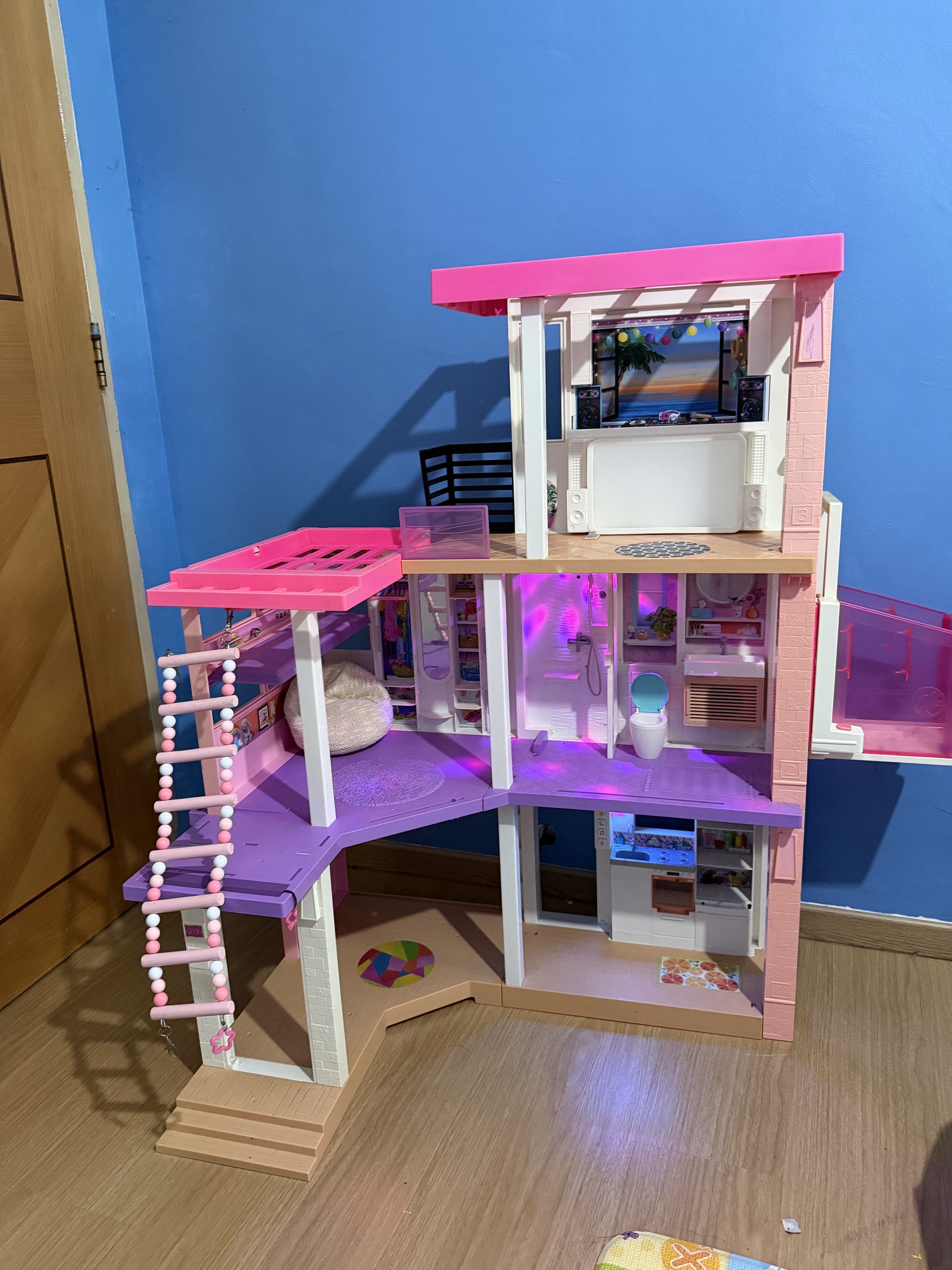 Barbie Dreamhouse Dollhouse, Hobbies & Toys, Toys & Games on Carousell