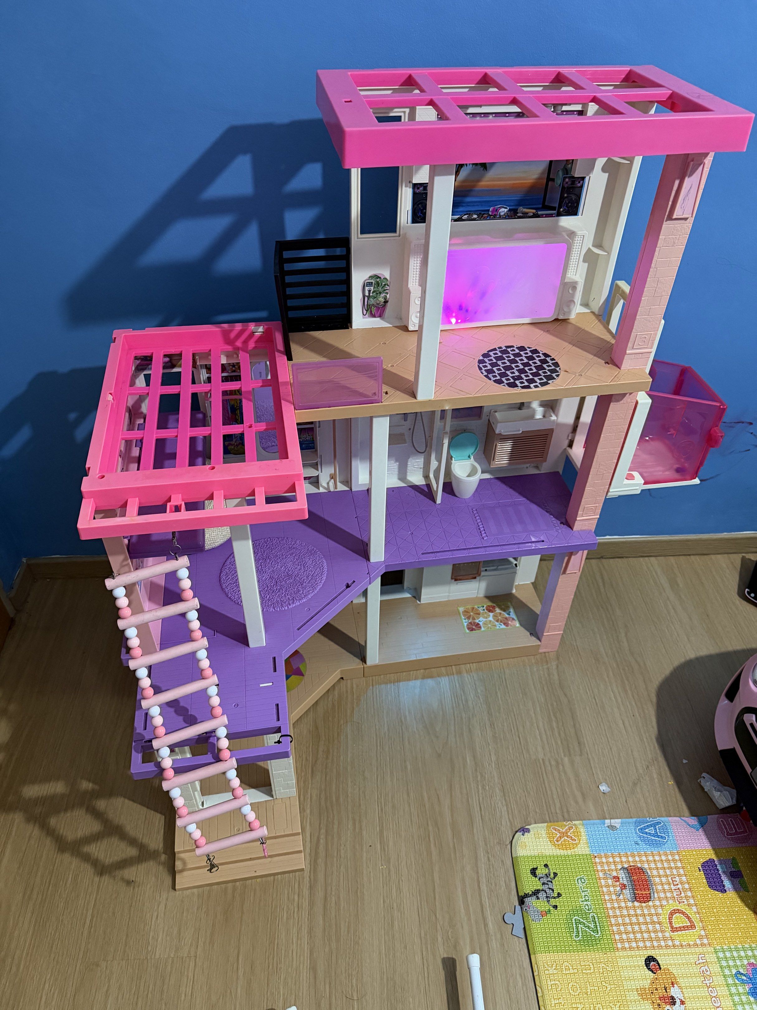 Barbie Dreamhouse Dollhouse, Hobbies & Toys, Toys & Games on Carousell