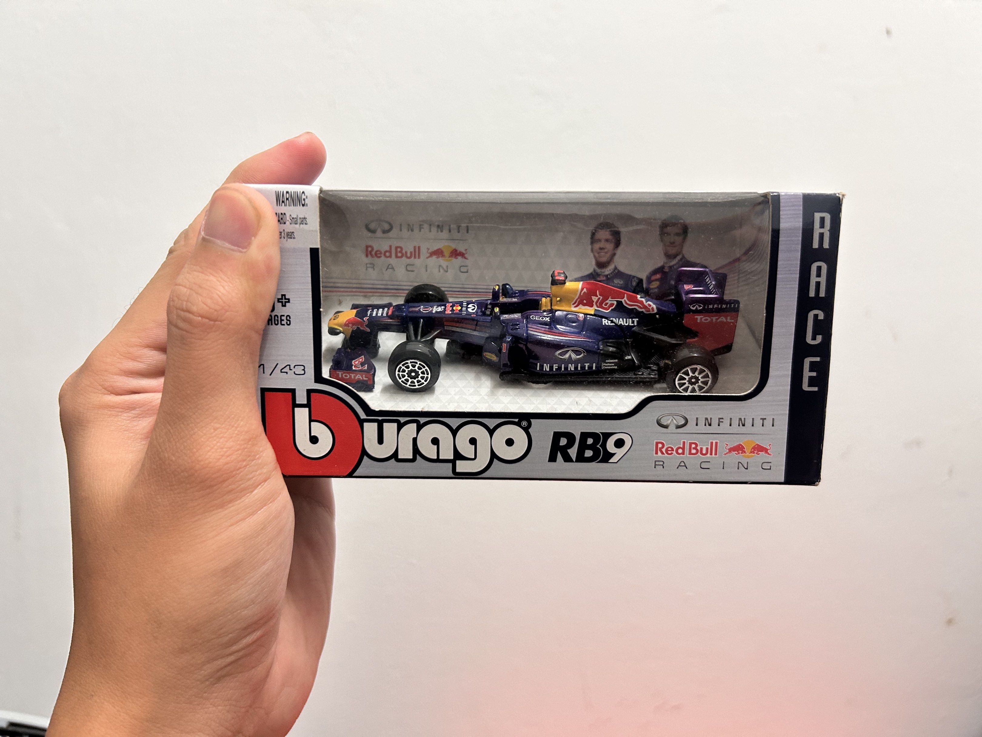 [BOLEH NEGO] Bburago Red Bull Racing F1 Diecast Model Car Scale 1/43 ...