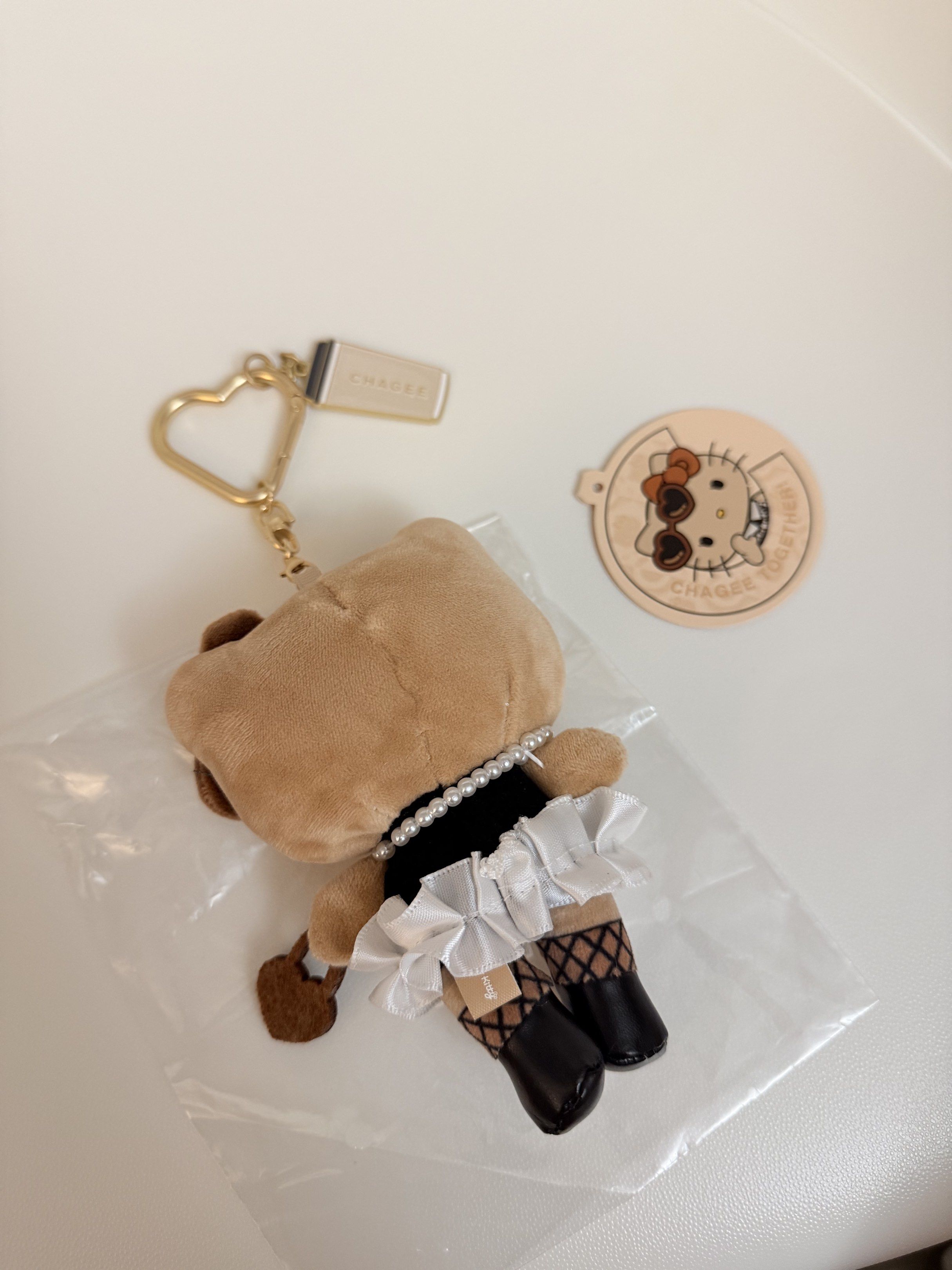 Chagee Kitty Keychain, Hobbies & Toys, Toys & Games on Carousell