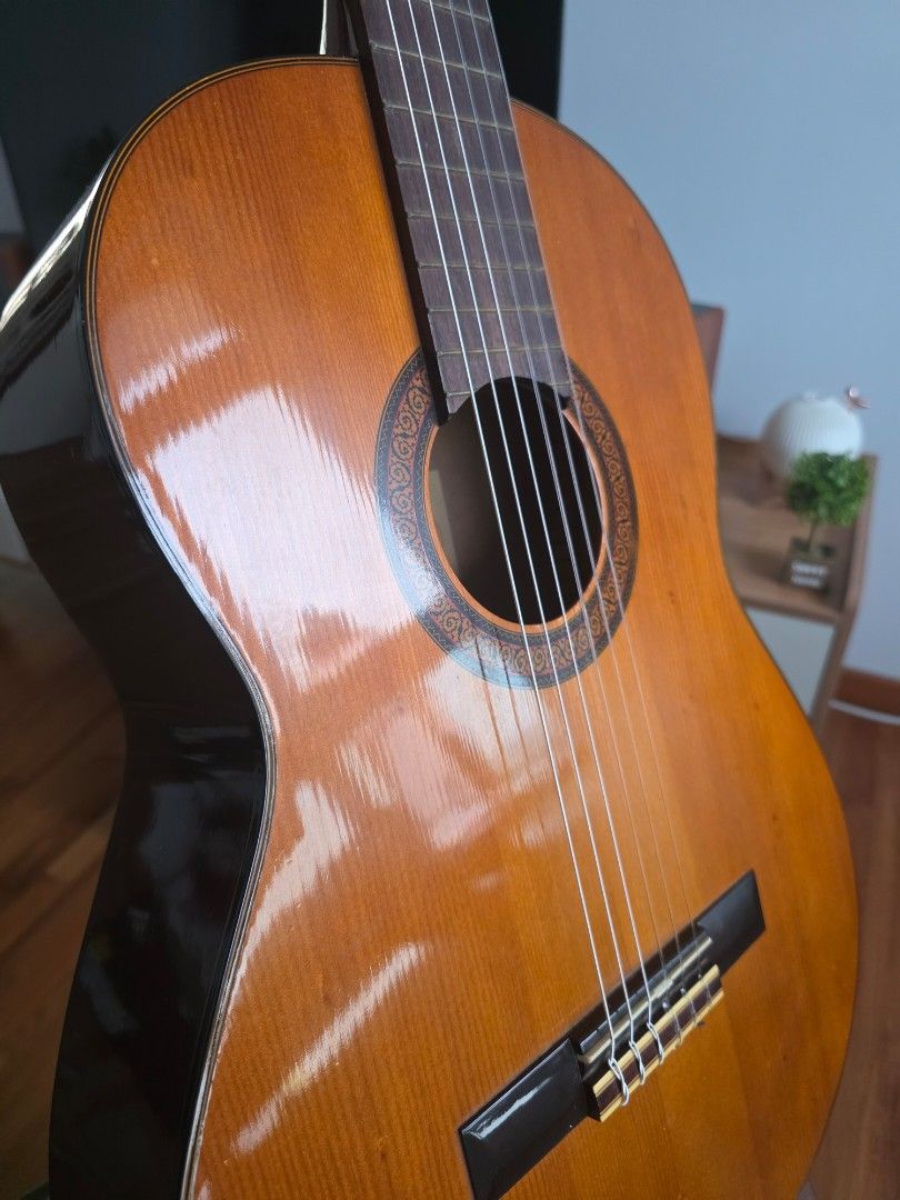 Classical Guitar - Yamaha G 225, Hobbies & Toys, Musical Instruments on ...
