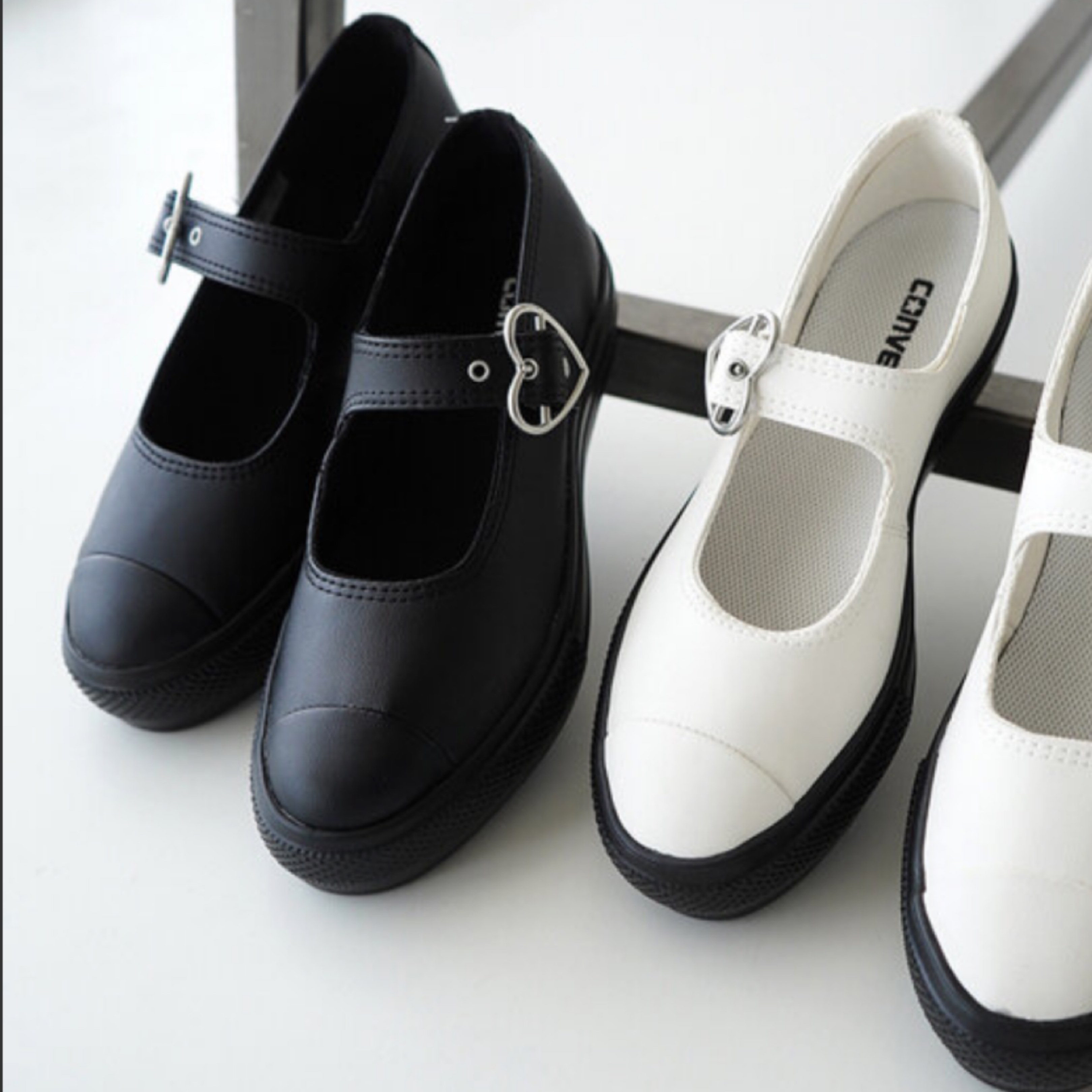 Converse All Star Light PLTS MJ Heartbuckle OX, Women's Fashion ...